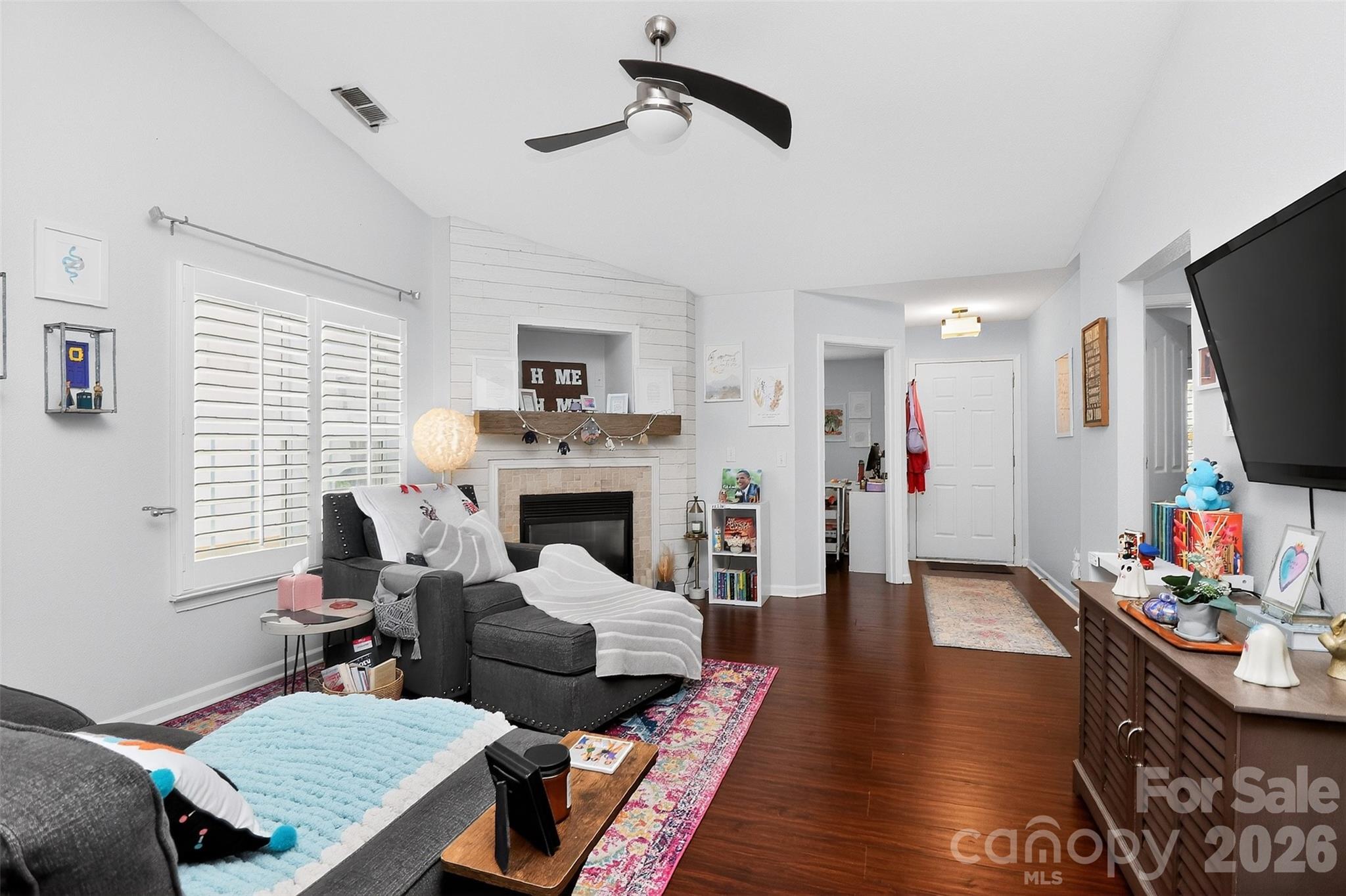 Photo 4 of 5422 Harris Cove Drive, Charlotte, NC