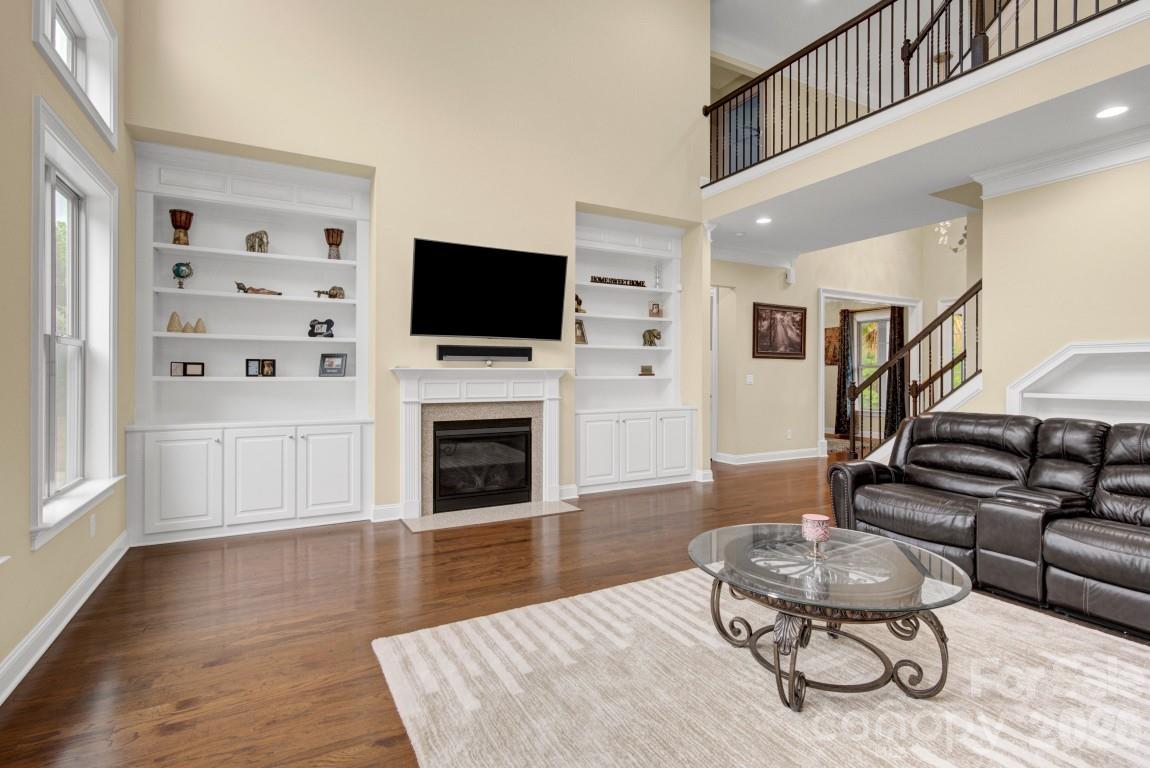 125 Leeward Shoals Lane, Mooresville, NC - photo 8 of 49