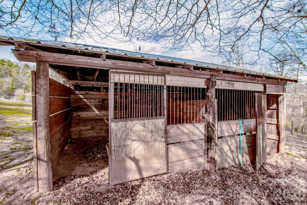 508 Liles Lane, Hiddenite, NC - photo 27 of 46