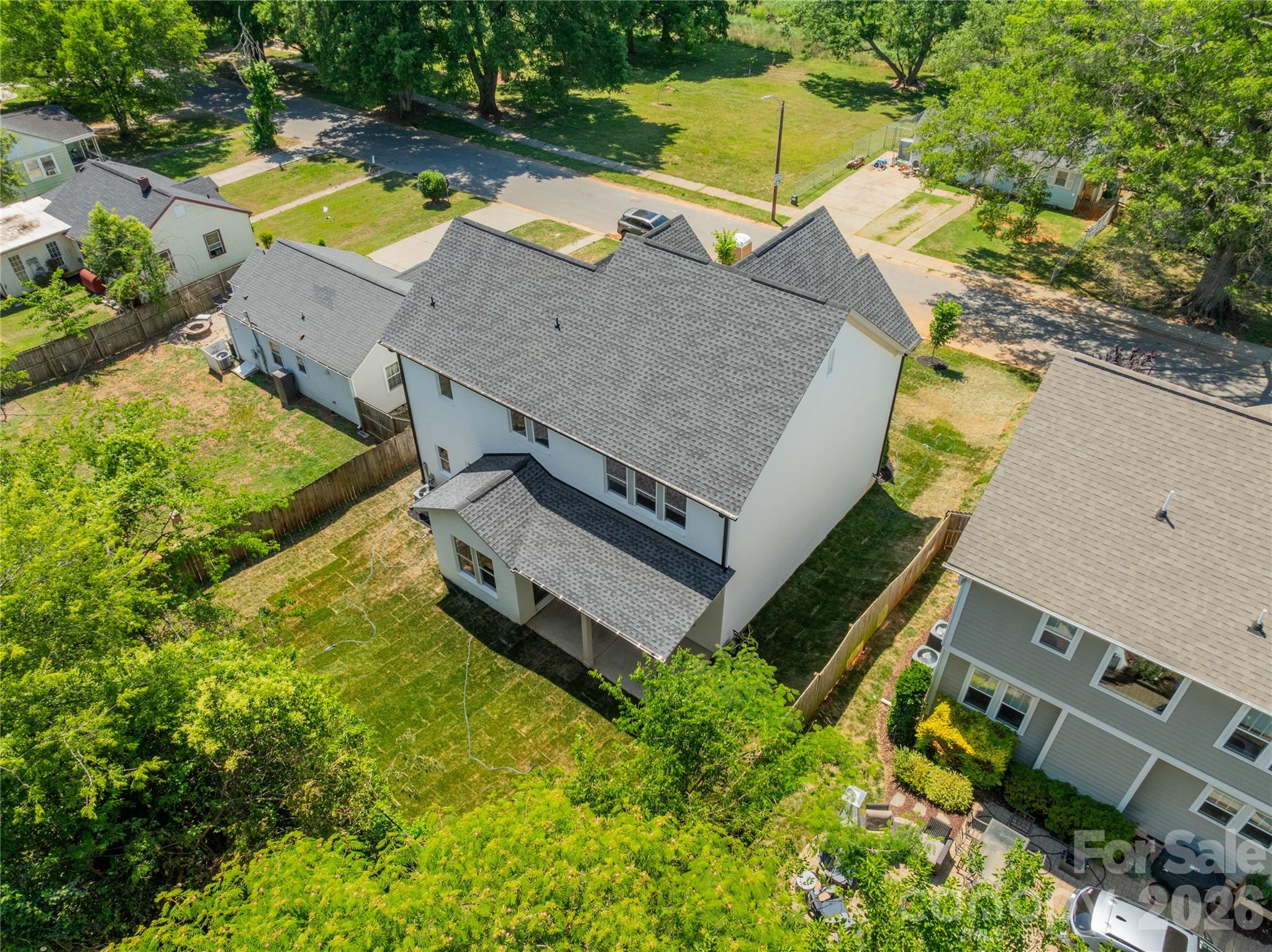 2648 Roslyn Avenue, Charlotte, NC - photo 4 of 39