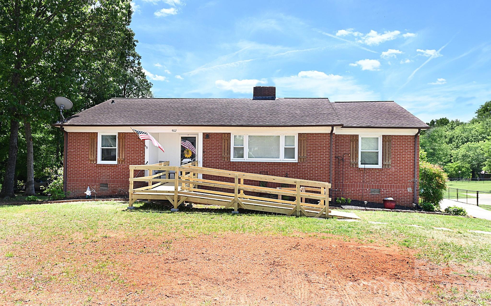 902 E Boyd Street, Maiden, NC