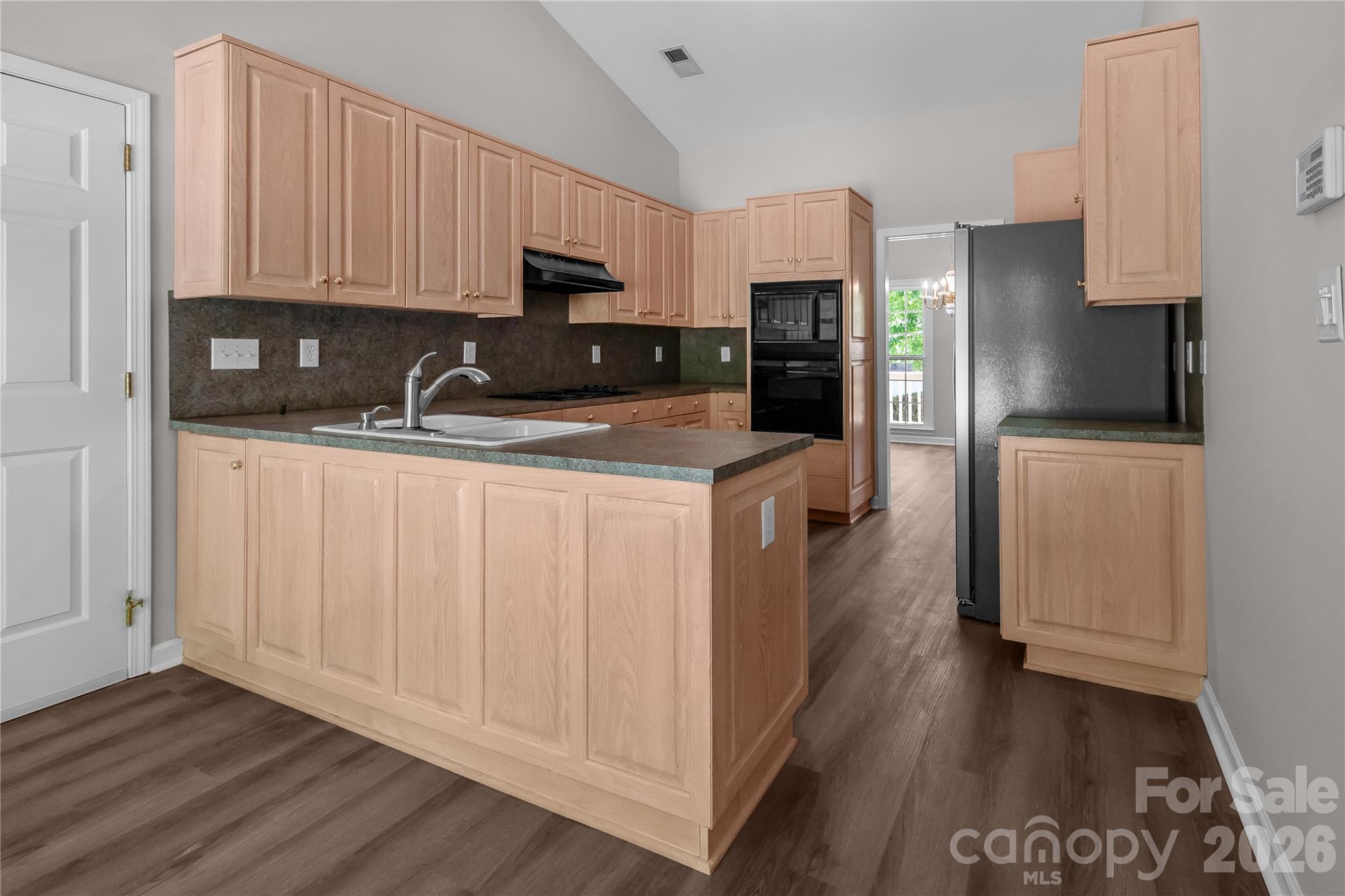 Photo 10 of 10713 Ridge Acres Road, Charlotte, NC