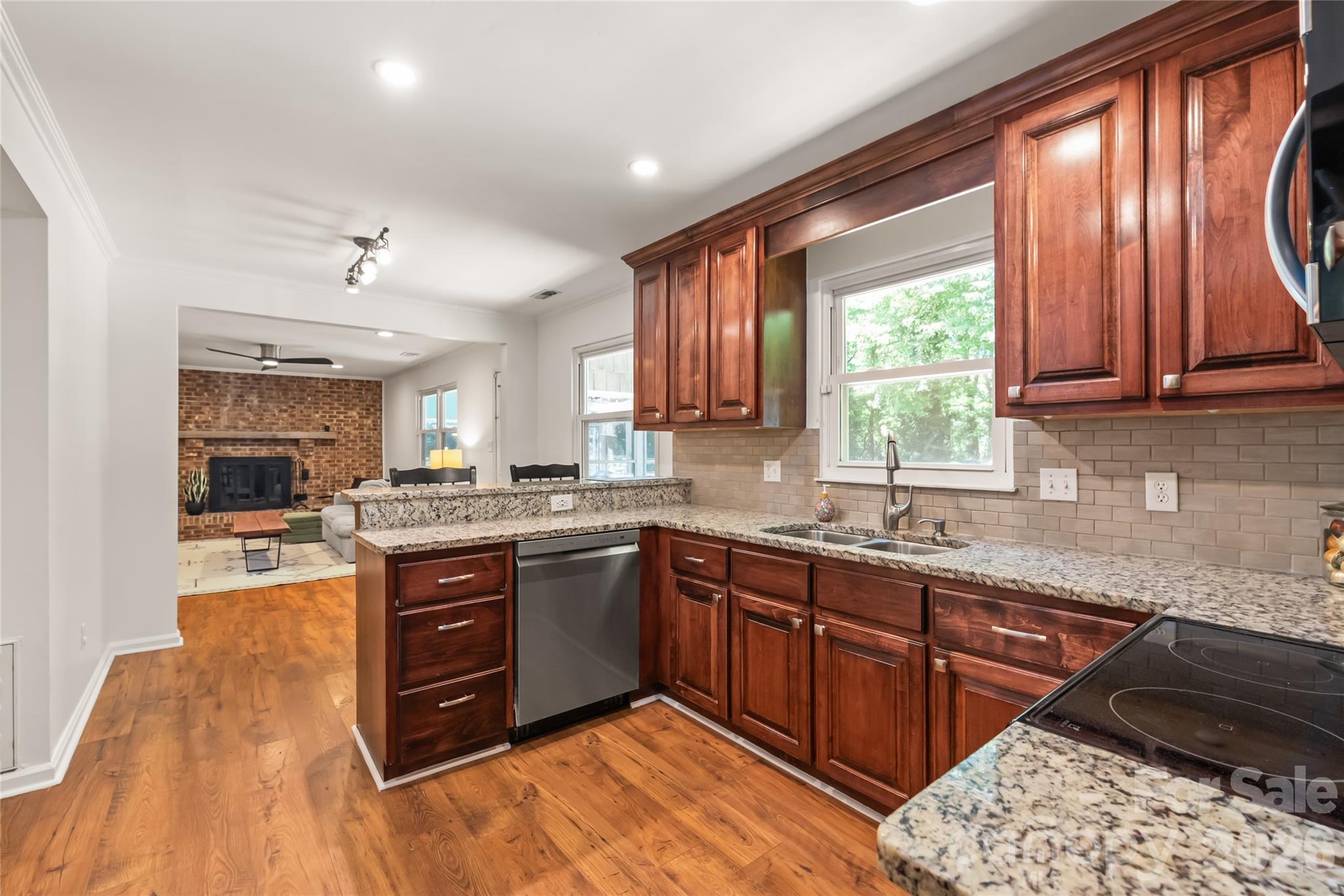 Photo 13 of 425 Regency Drive, Charlotte, NC