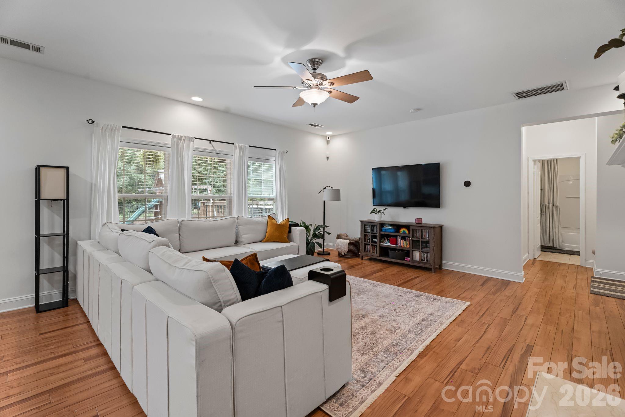 Photo 18 of 9509 Seamill Road, Charlotte, NC