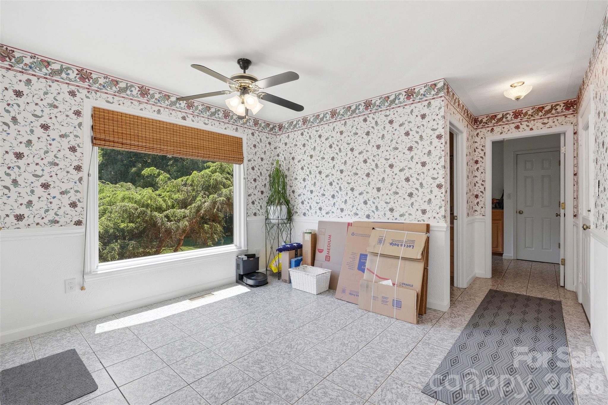 Photo 24 of 6181 Willowbottom Road, Hickory, NC