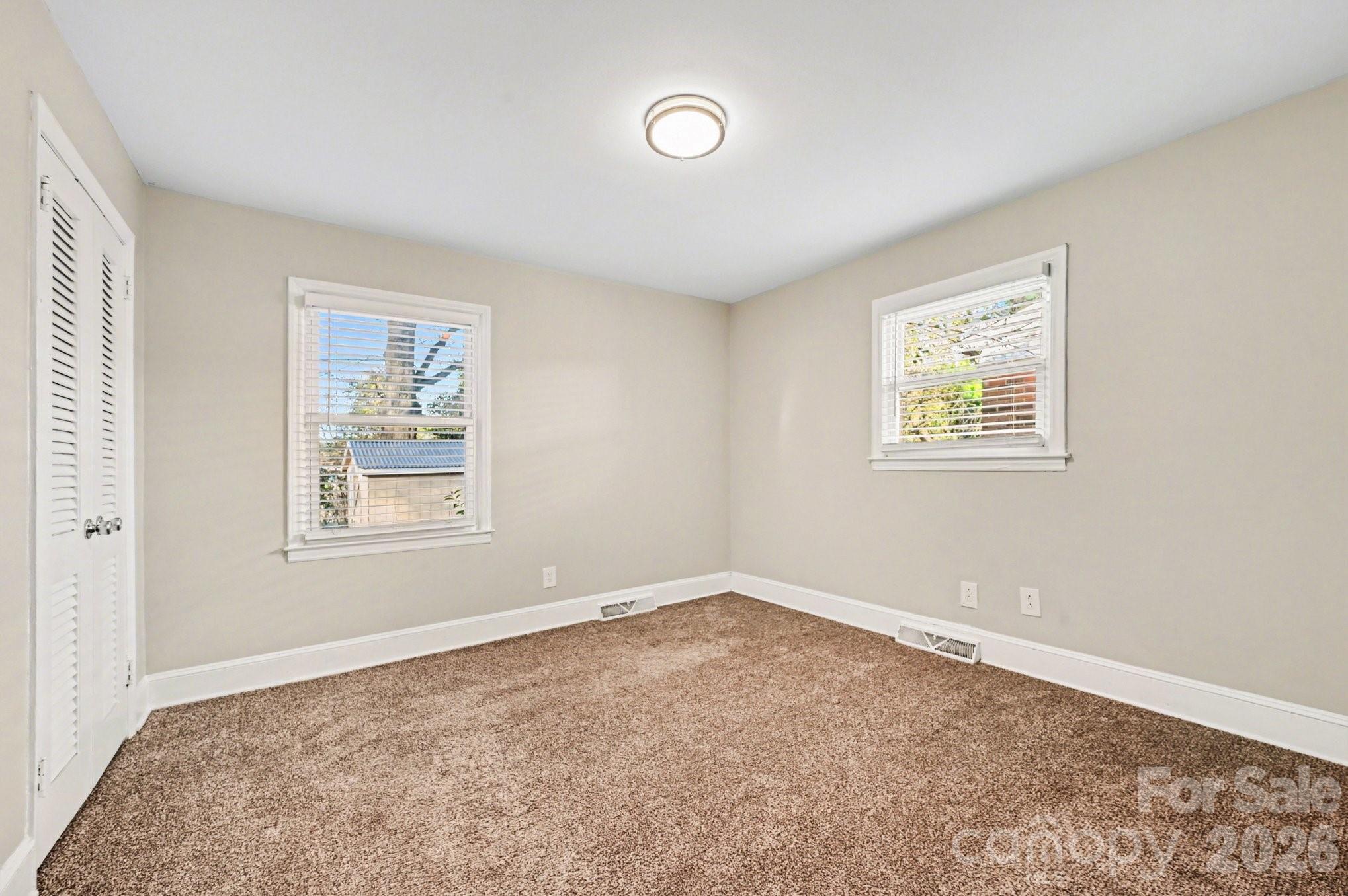 Photo 13 of 4726 Holbrook Drive, Charlotte, NC