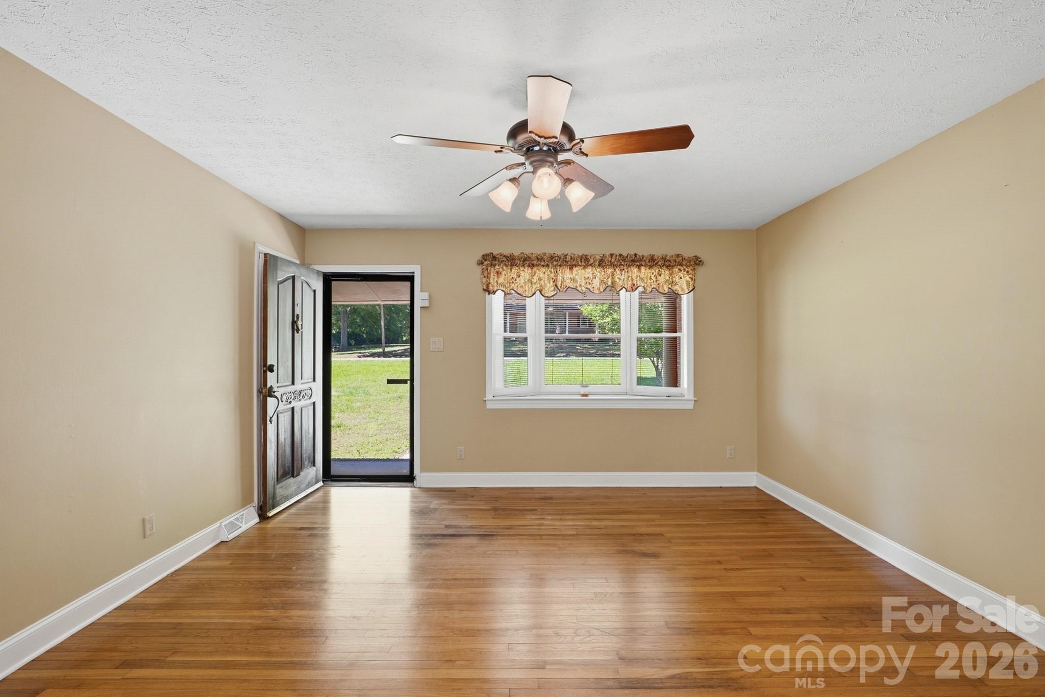 624 Patricia Avenue, Harrisburg, NC - photo 3 of 32