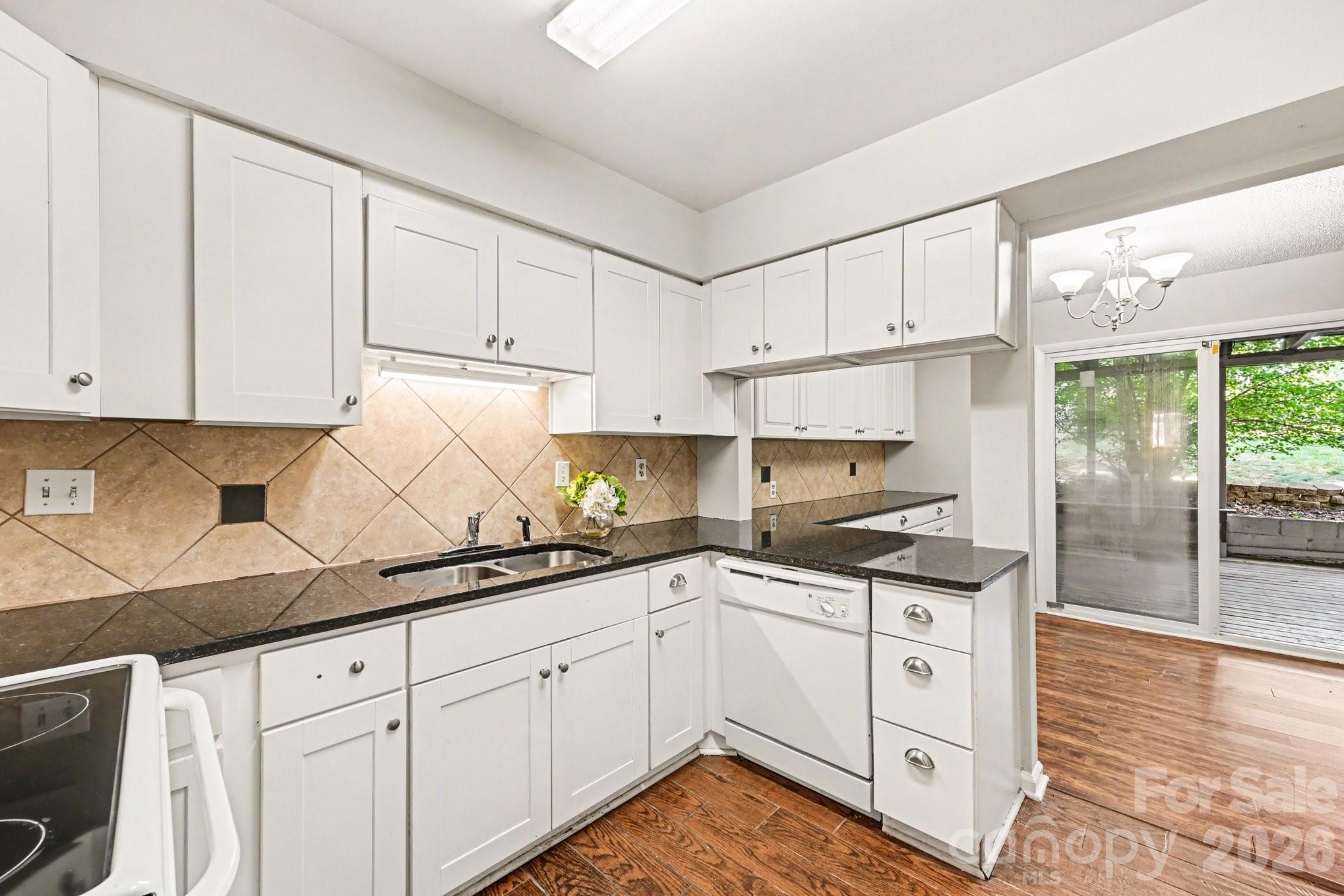 Photo 12 of 7900 Horse Chestnut Lane, Charlotte, NC