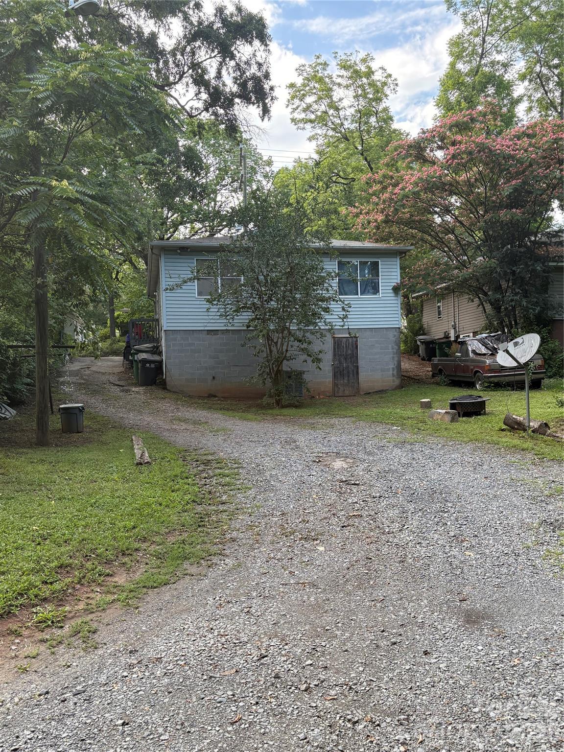 Photo 5 of 1304 N Davidson Street, Charlotte, NC