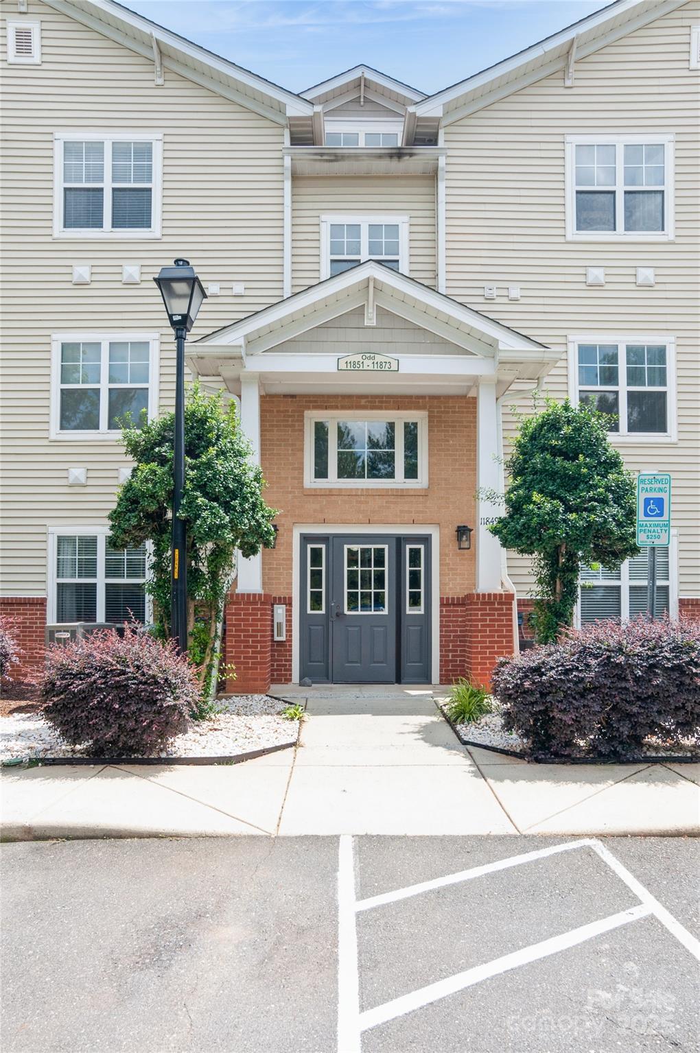Photo 30 of 11863 Ridgeway Park Drive, Charlotte, NC