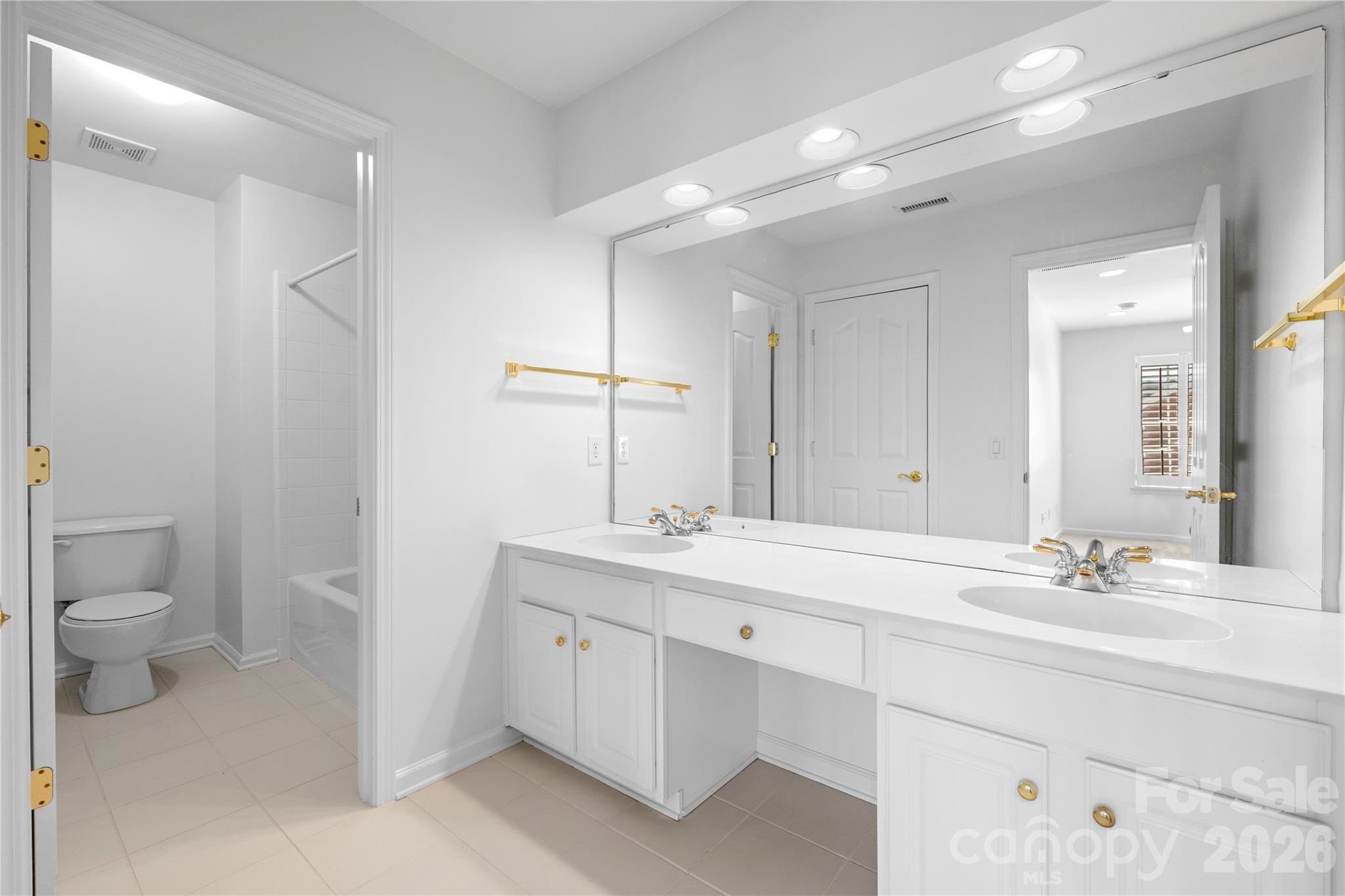 Photo 31 of 10879 Rogalla Drive, Charlotte, NC