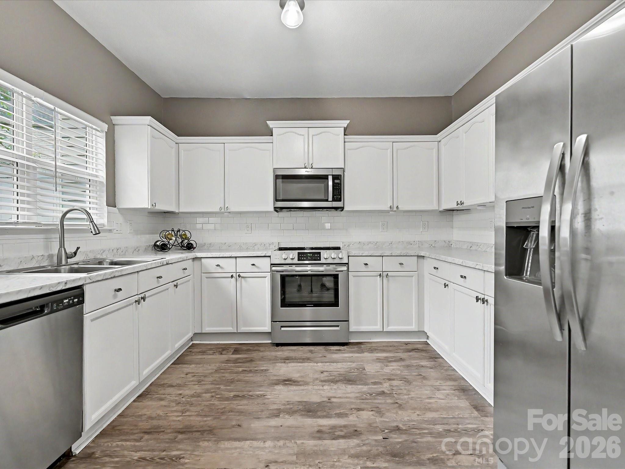 Photo 6 of 334 Bridal Veil Drive, Charlotte, NC