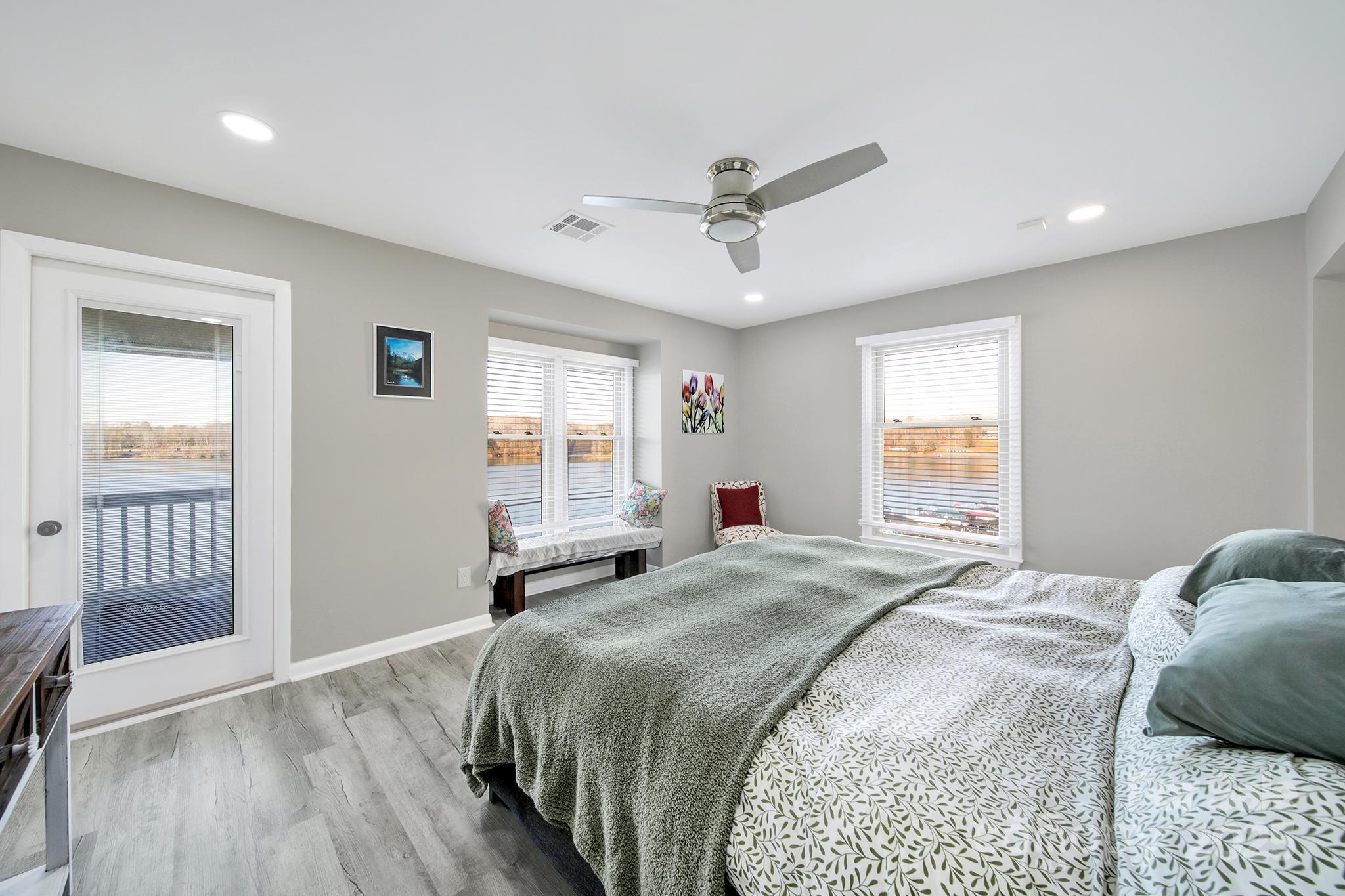 Photo 12 of 7340 Lakefront Drive12, Charlotte, NC