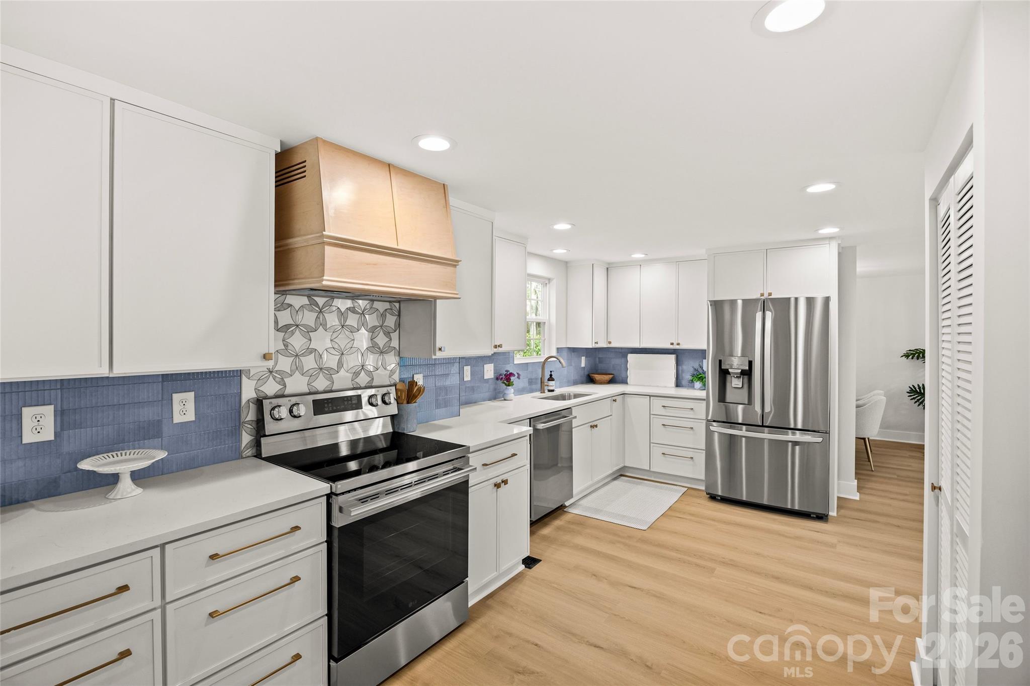 Photo 12 of 417 Regency Drive, Charlotte, NC
