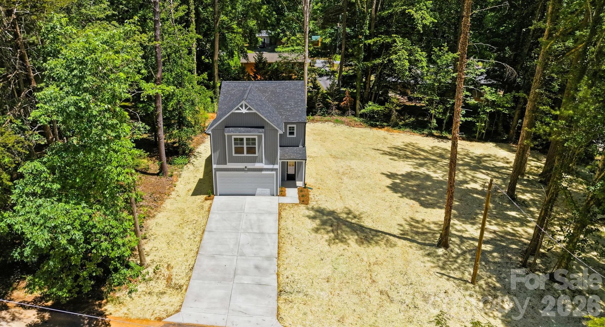 Photo 2 of 215 Edgewood Circle, Morganton, NC