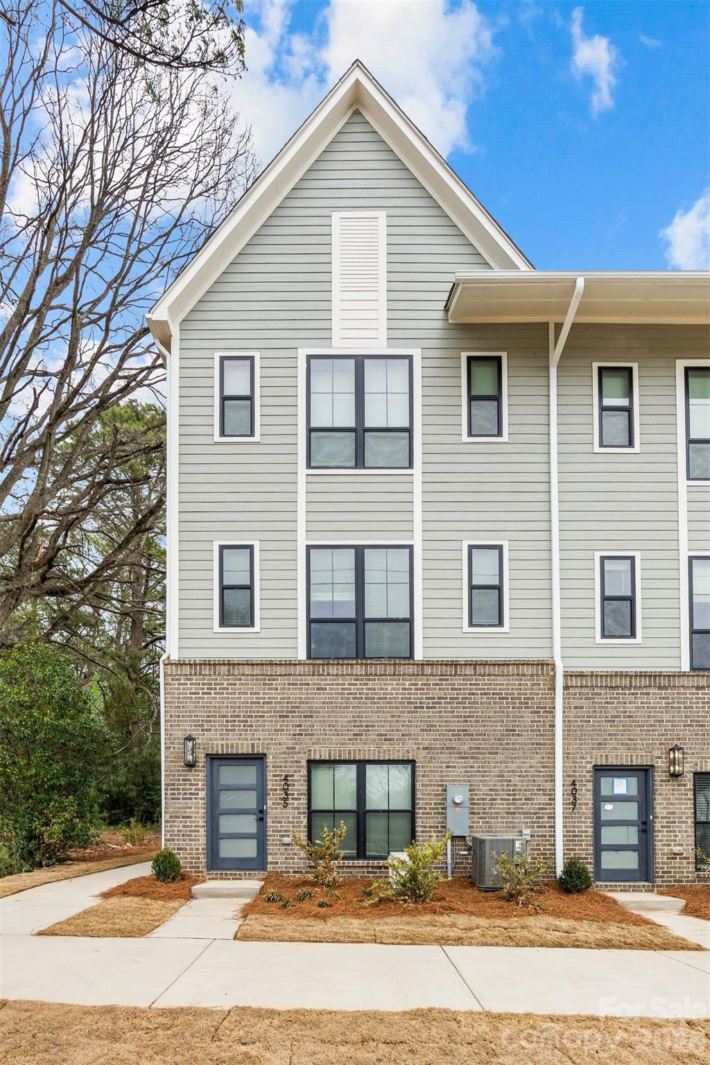 Photo 3 of 4041 S Tryon Street, Charlotte, NC