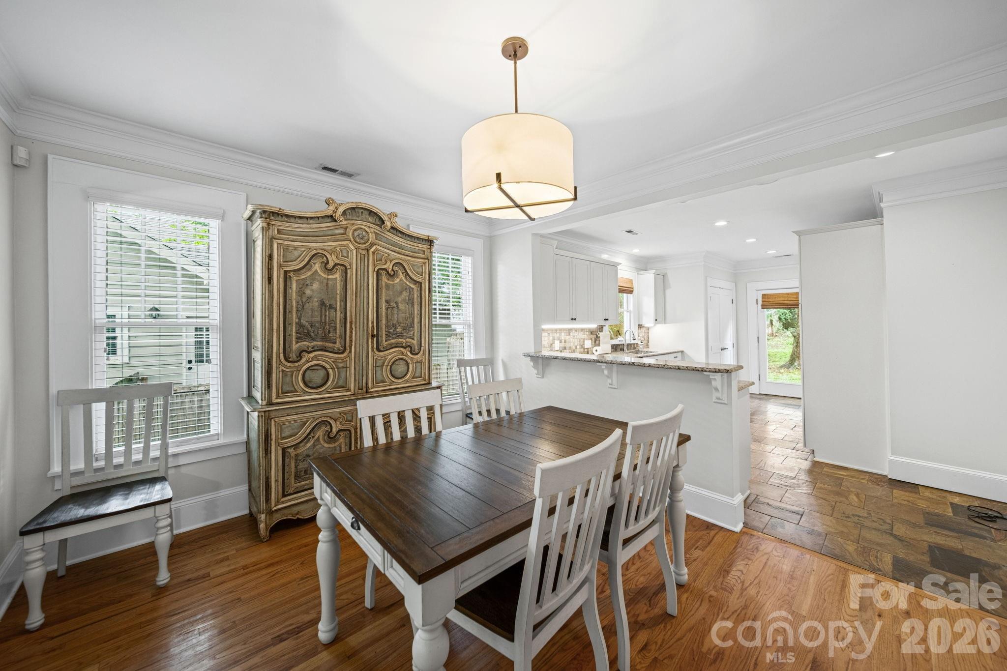 Photo 3 of 320 Westwood Avenue, Charlotte, NC
