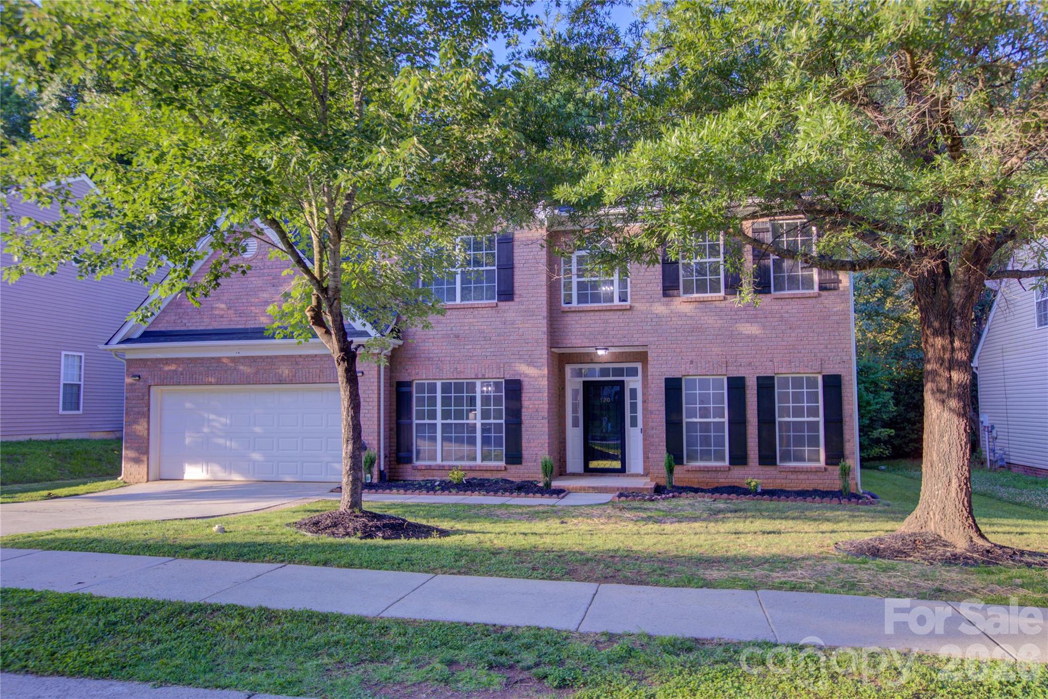 Home for sale at 520 Grantham Lane, Charlotte, NC — photo 1 of 48
