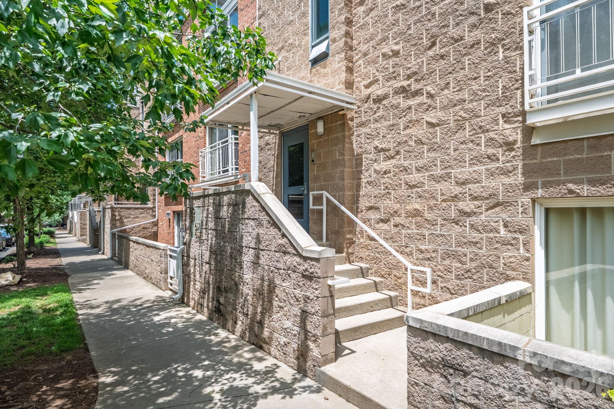 Photo 2 of 649 Raphael Place, Charlotte, NC