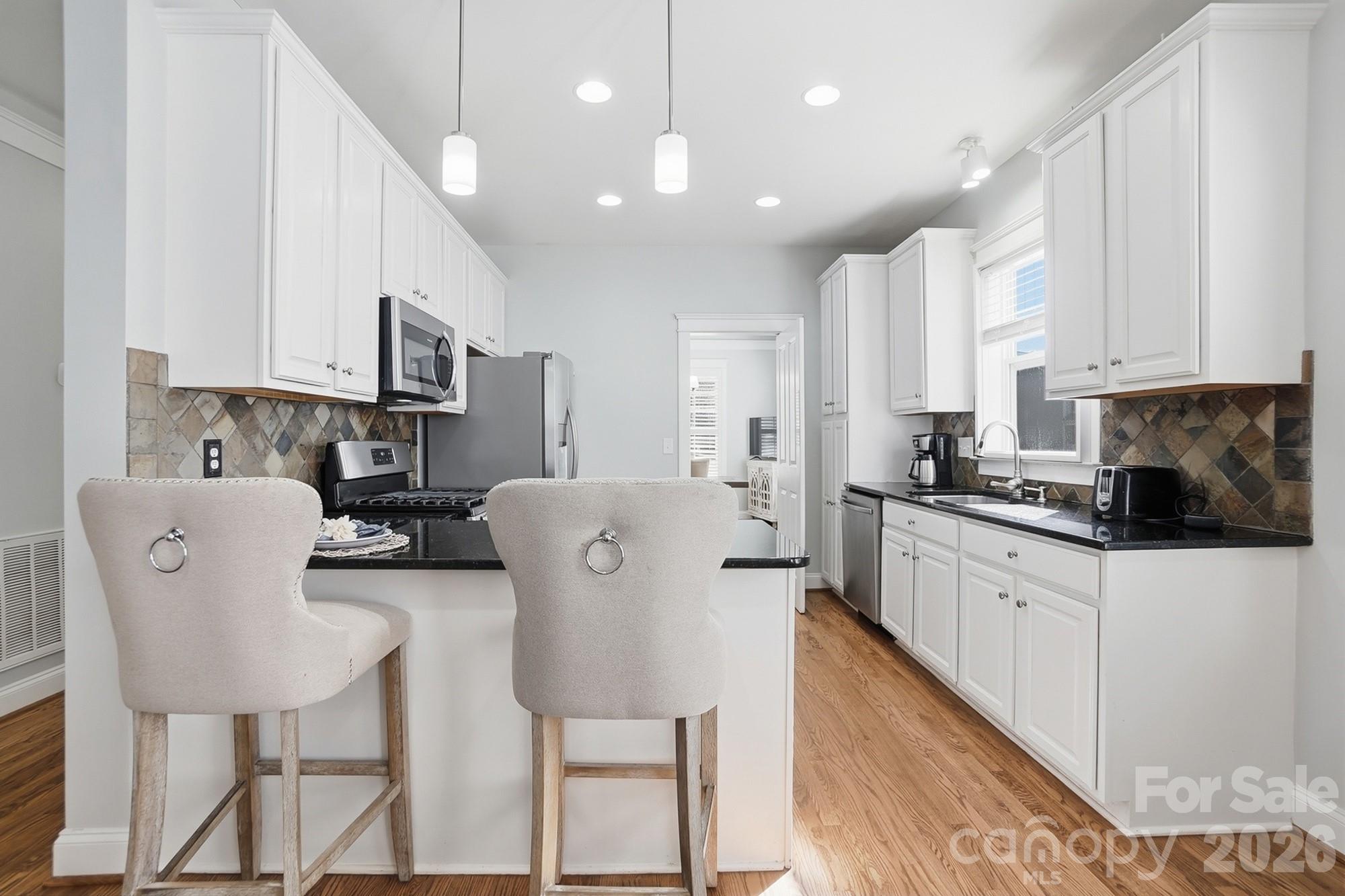 342 Shoreline Parkway, Tega Cay, SC - photo 10 of 47