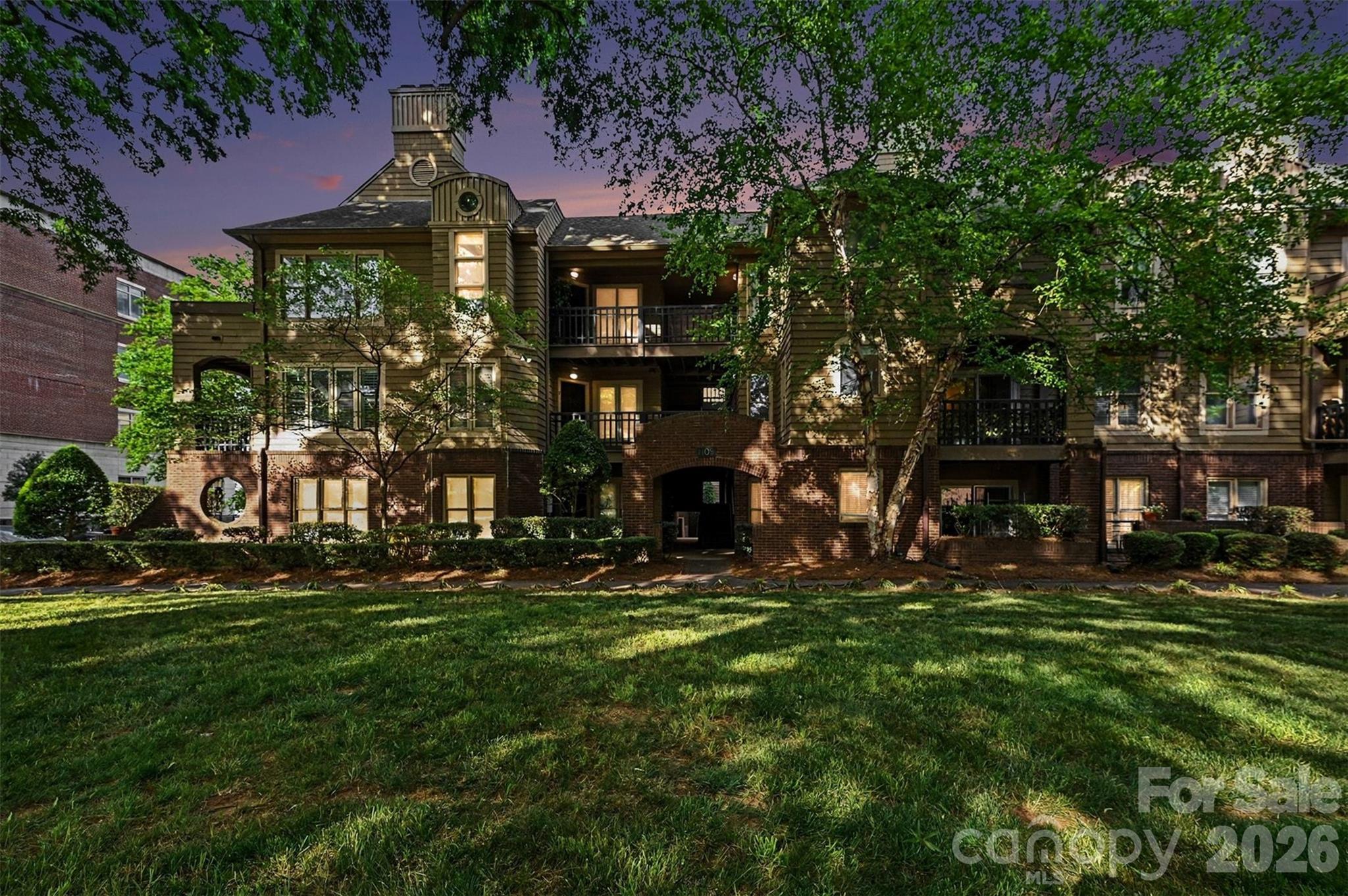 Photo 40 of 1109 E Morehead Street5, Charlotte, NC