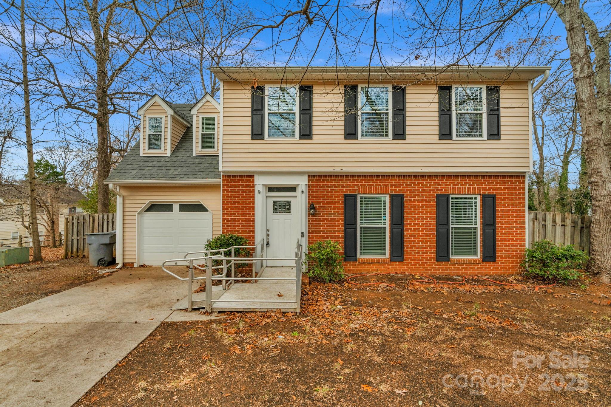 Photo 2 of 6109 Tartan Green Court, Charlotte, NC