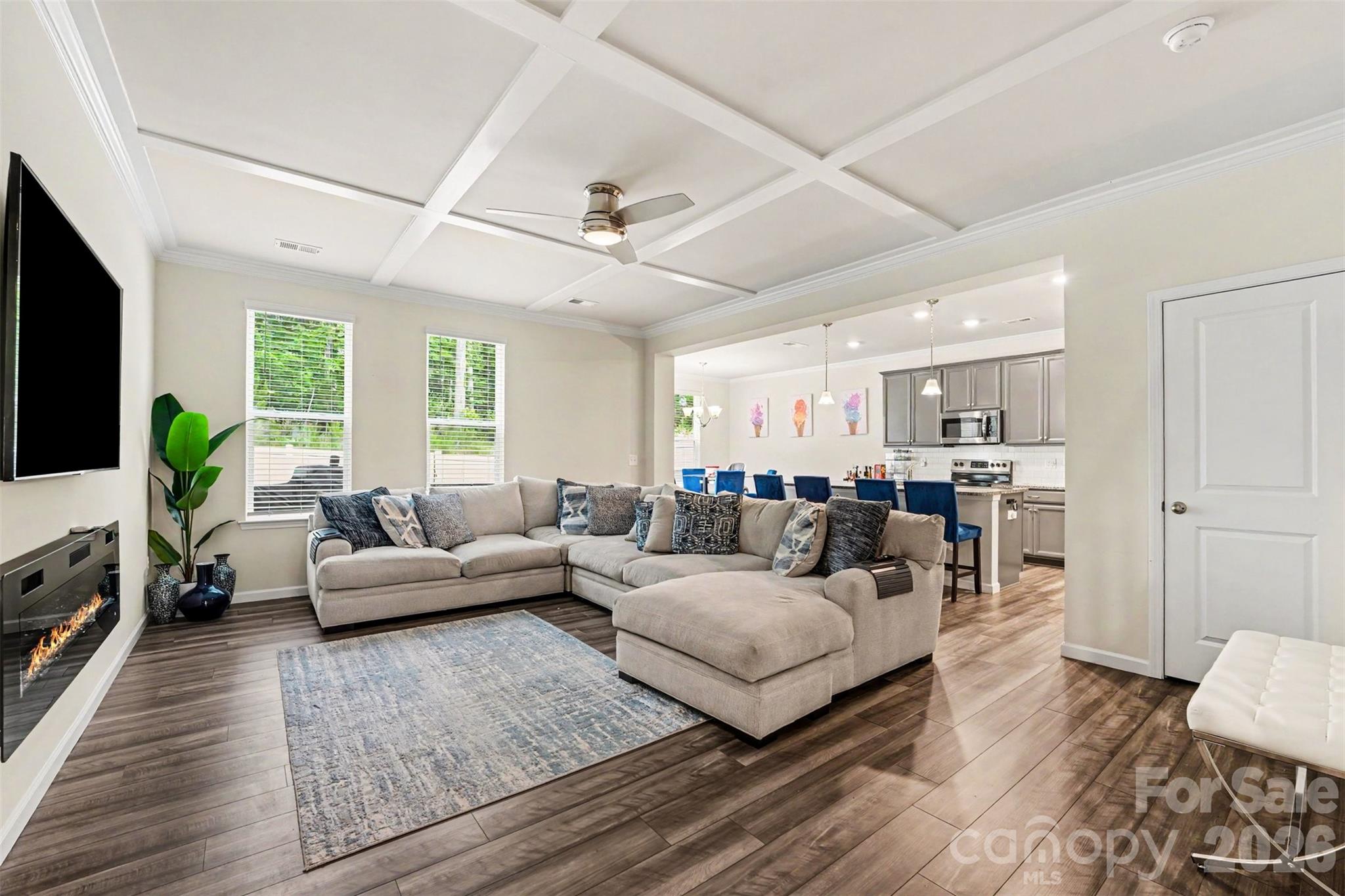 Photo 4 of 8216 Merryvale Lane, Charlotte, NC