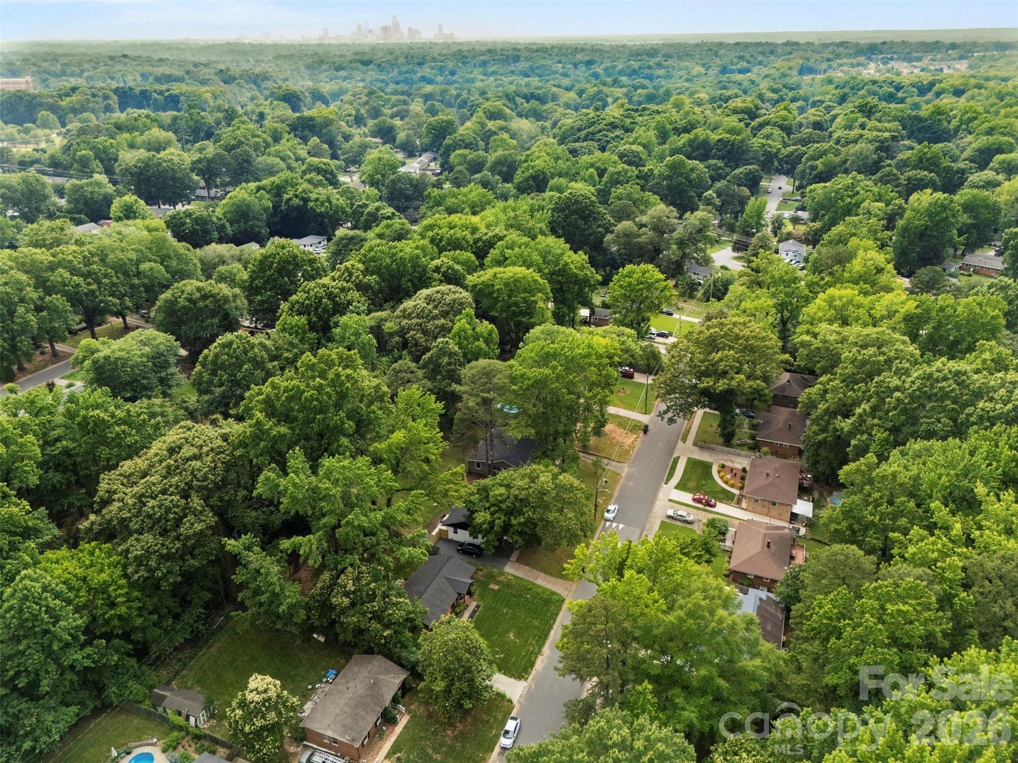 Photo 41 of 3840 Colebrook Road, Charlotte, NC