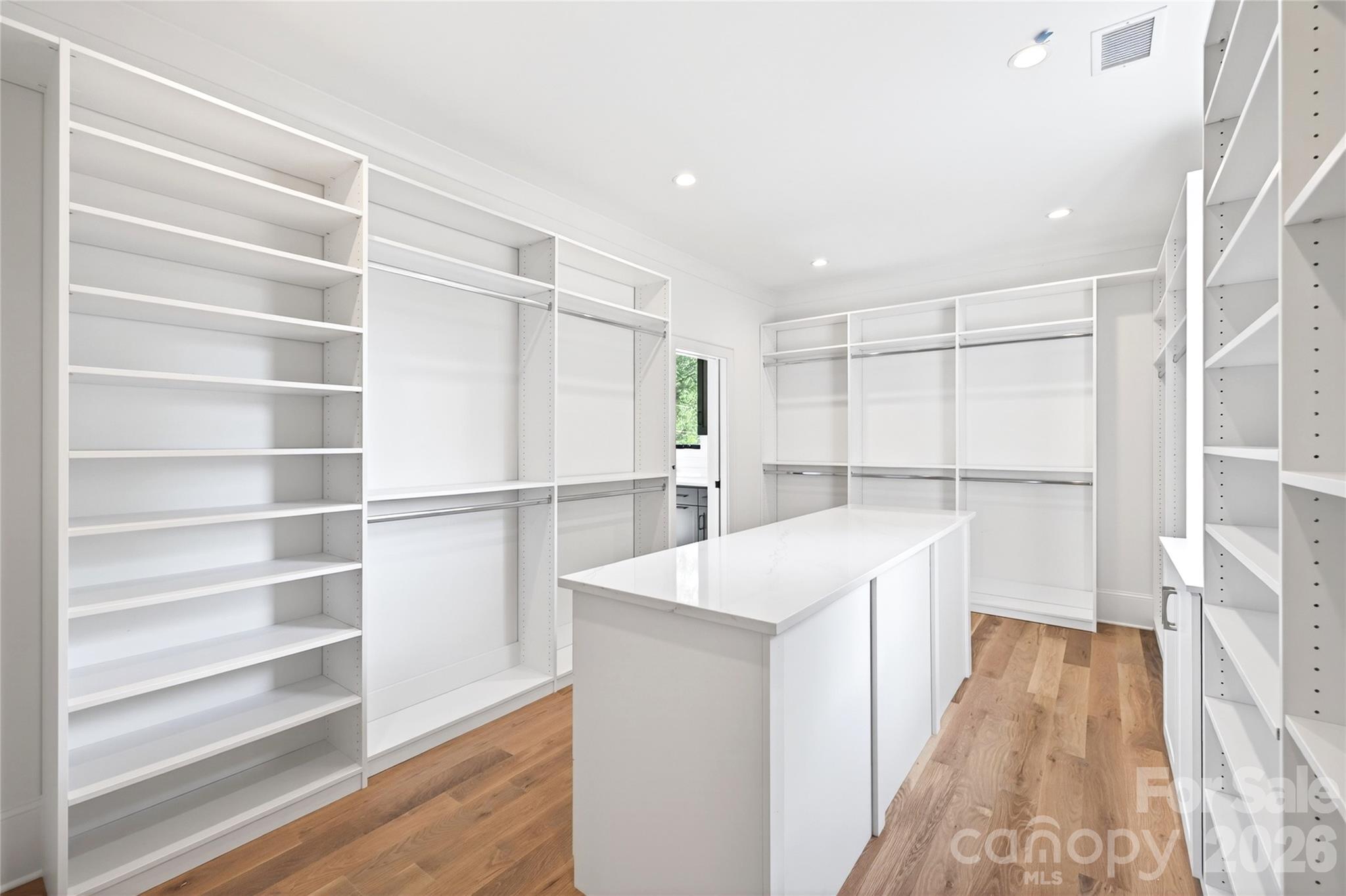 Photo 19 of 709 Bertonley Avenue, Charlotte, NC