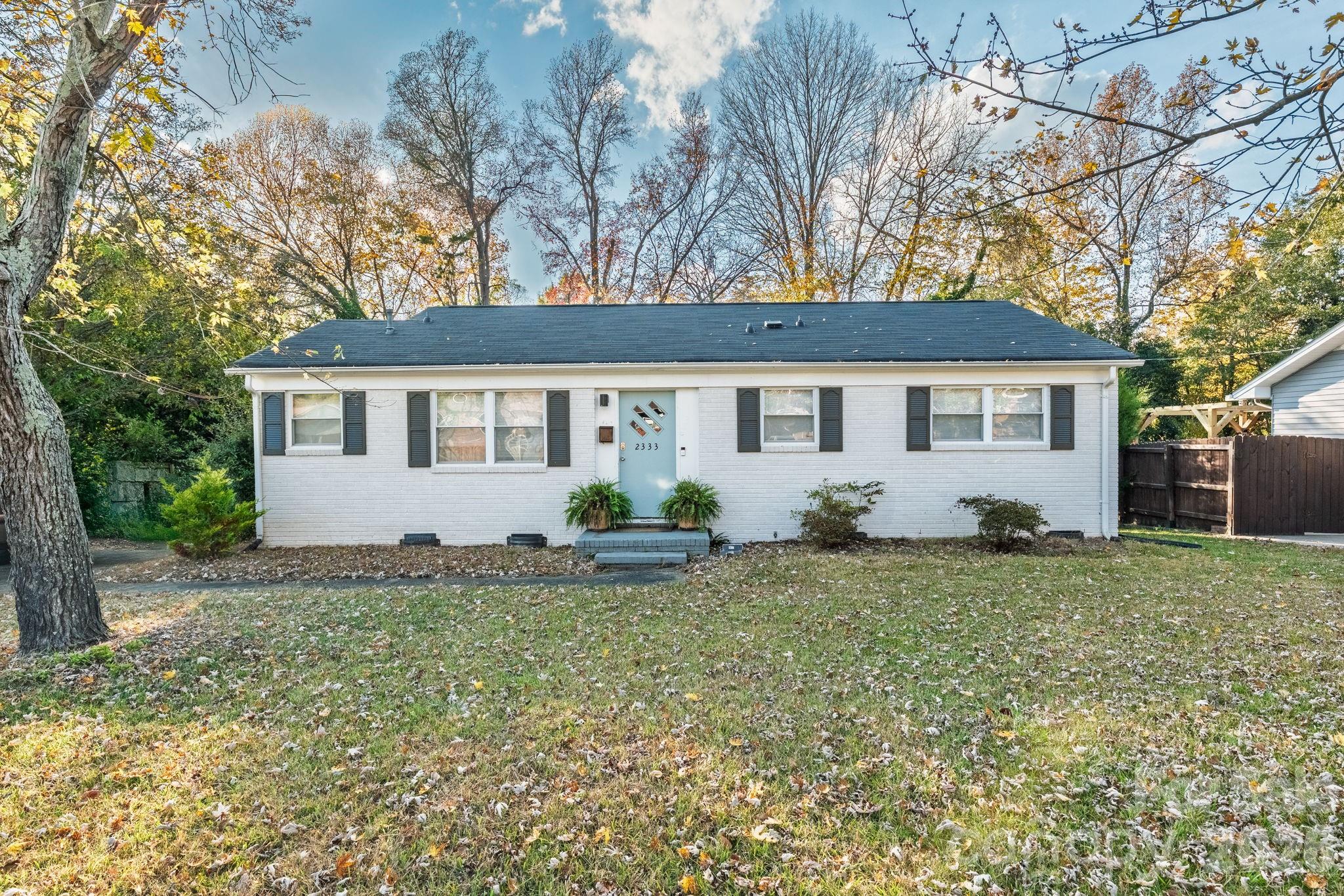 Photo 2 of 2333 Birchcrest Drive, Charlotte, NC