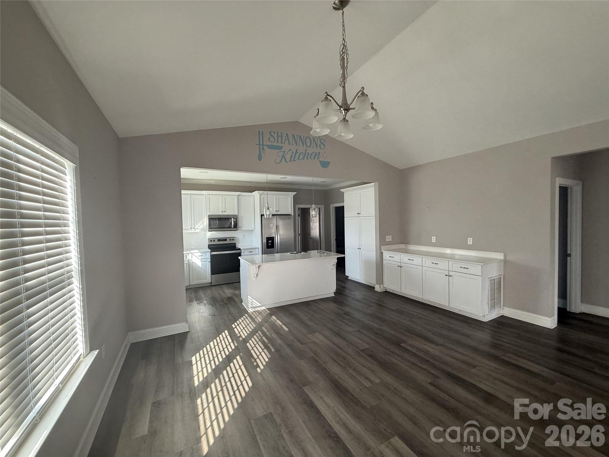 Photo 3 of 417 E Virginia Avenue, Bessemer City, NC