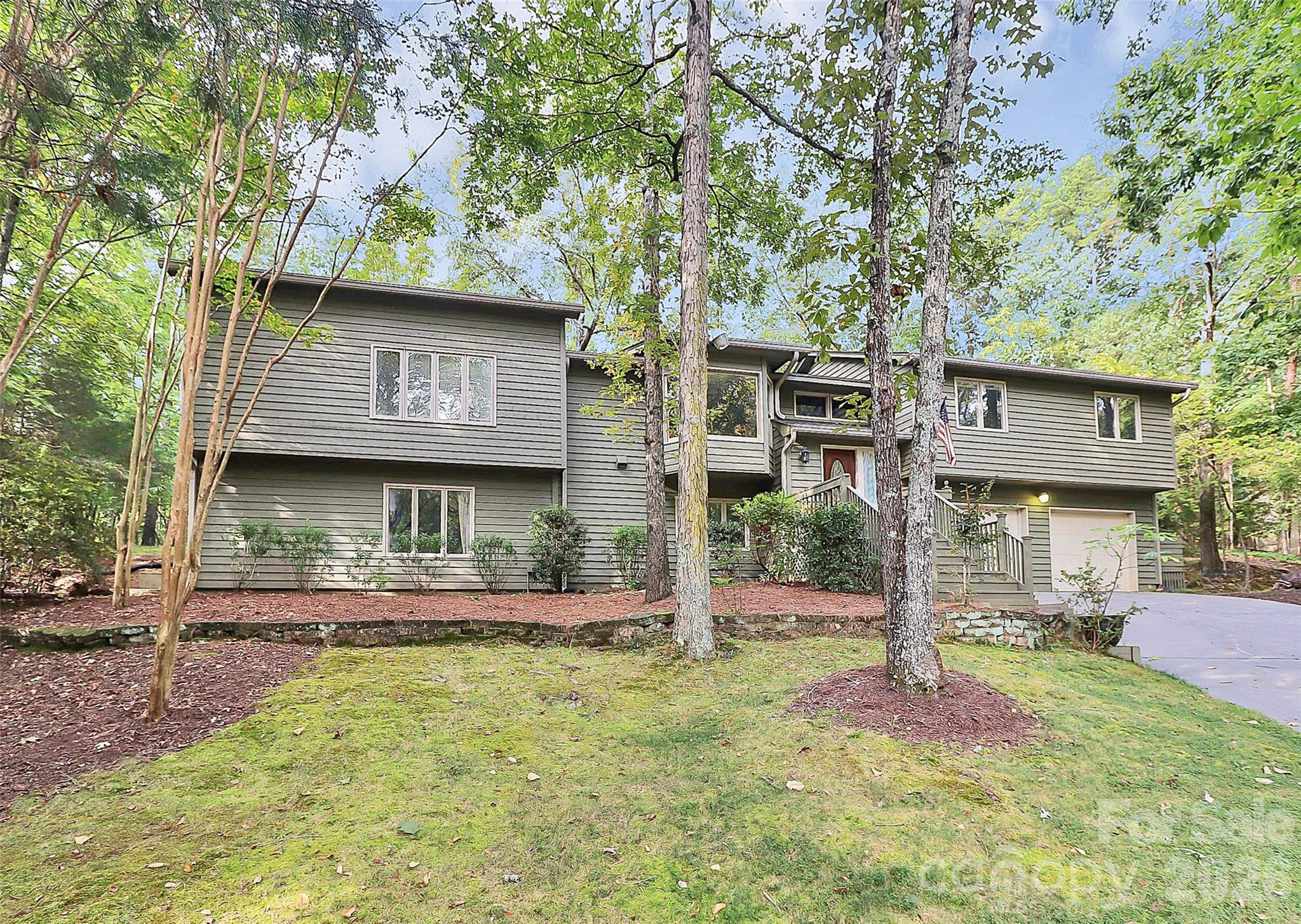 16 Woodvine Lane, Clover, SC - photo 2 of 49