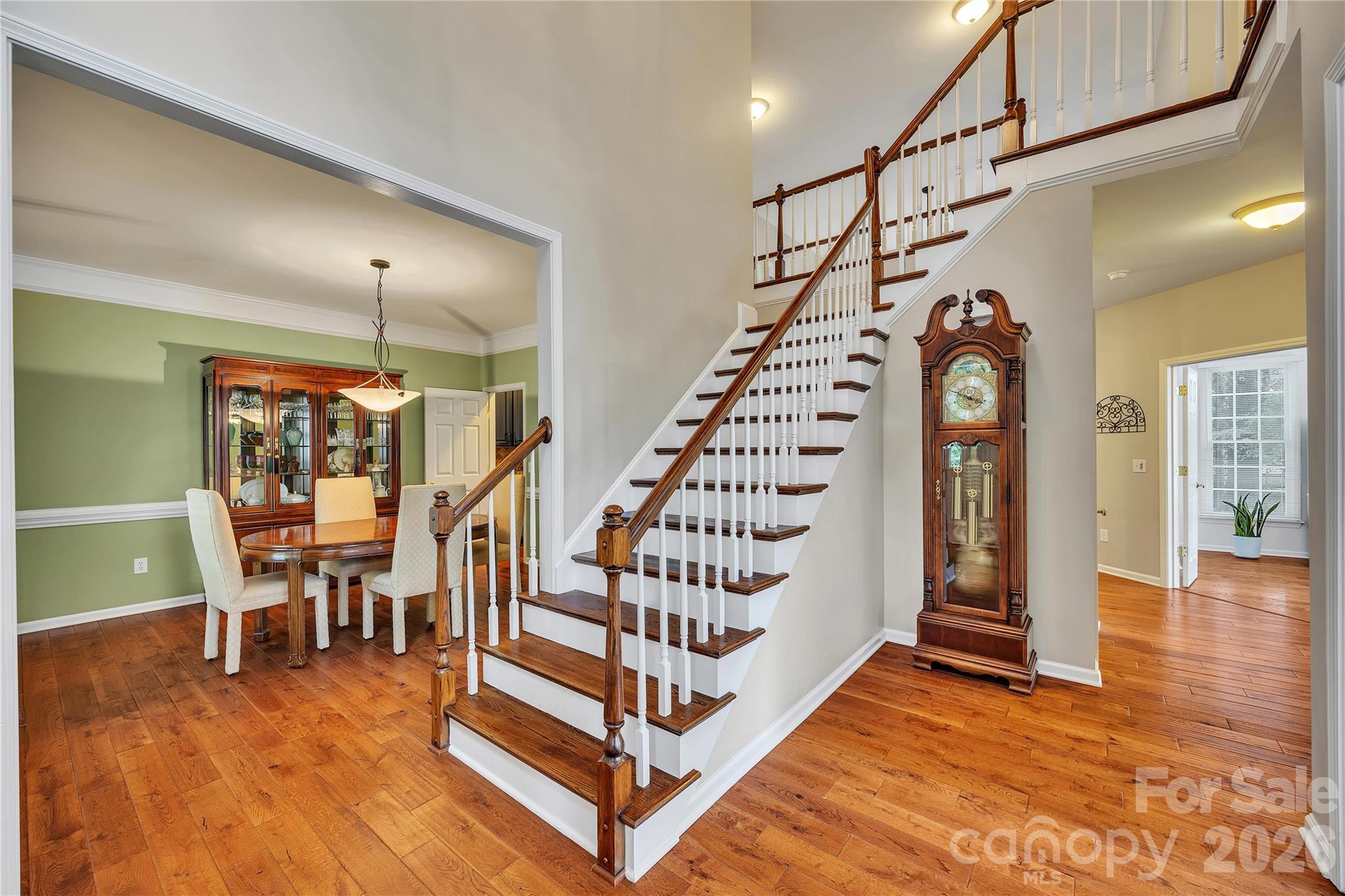 Photo 4 of 5709 Woodridge Court NW, Concord, NC