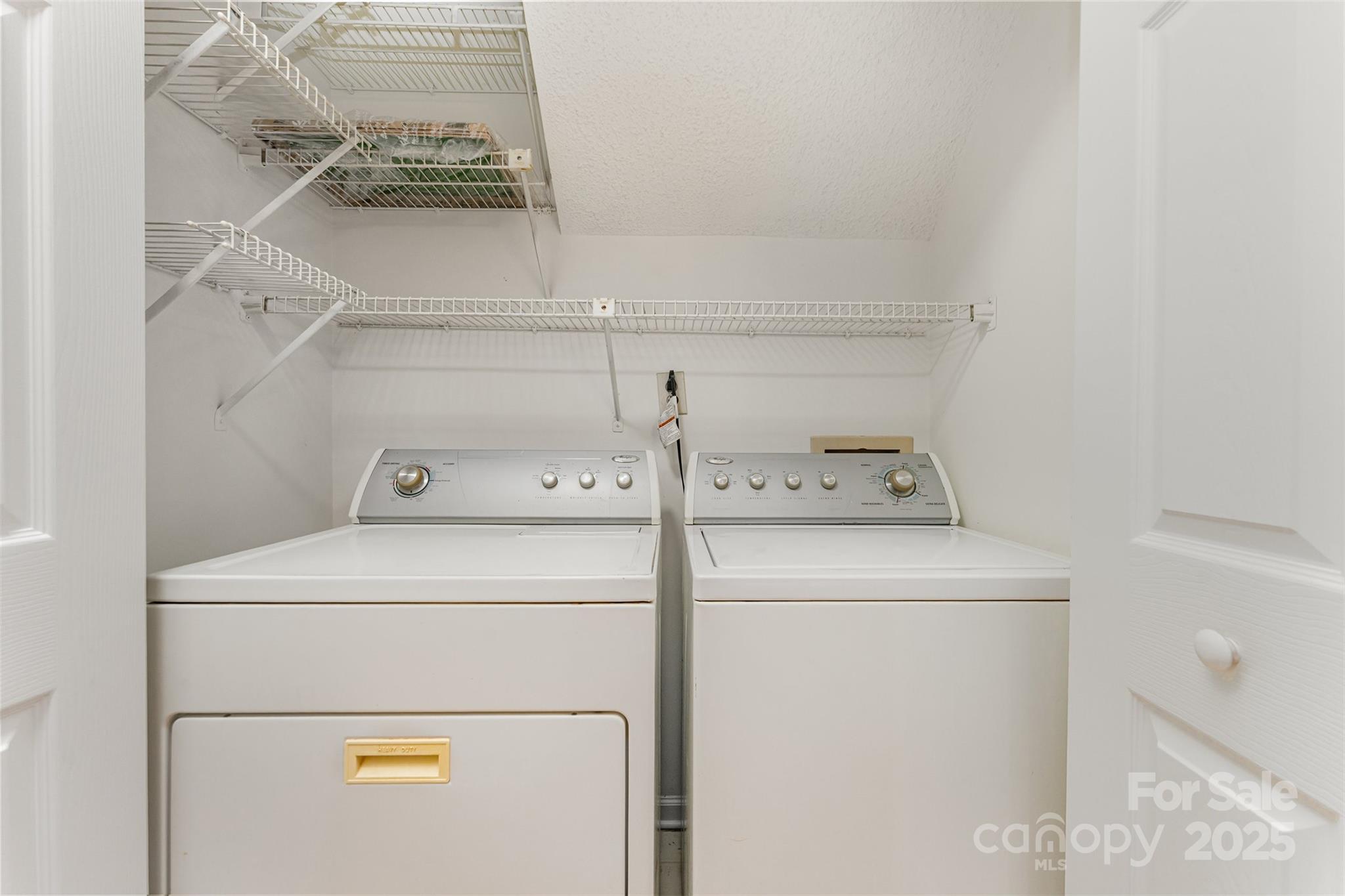 Photo 19 of 2319 Oak Leigh Drive, Charlotte, NC