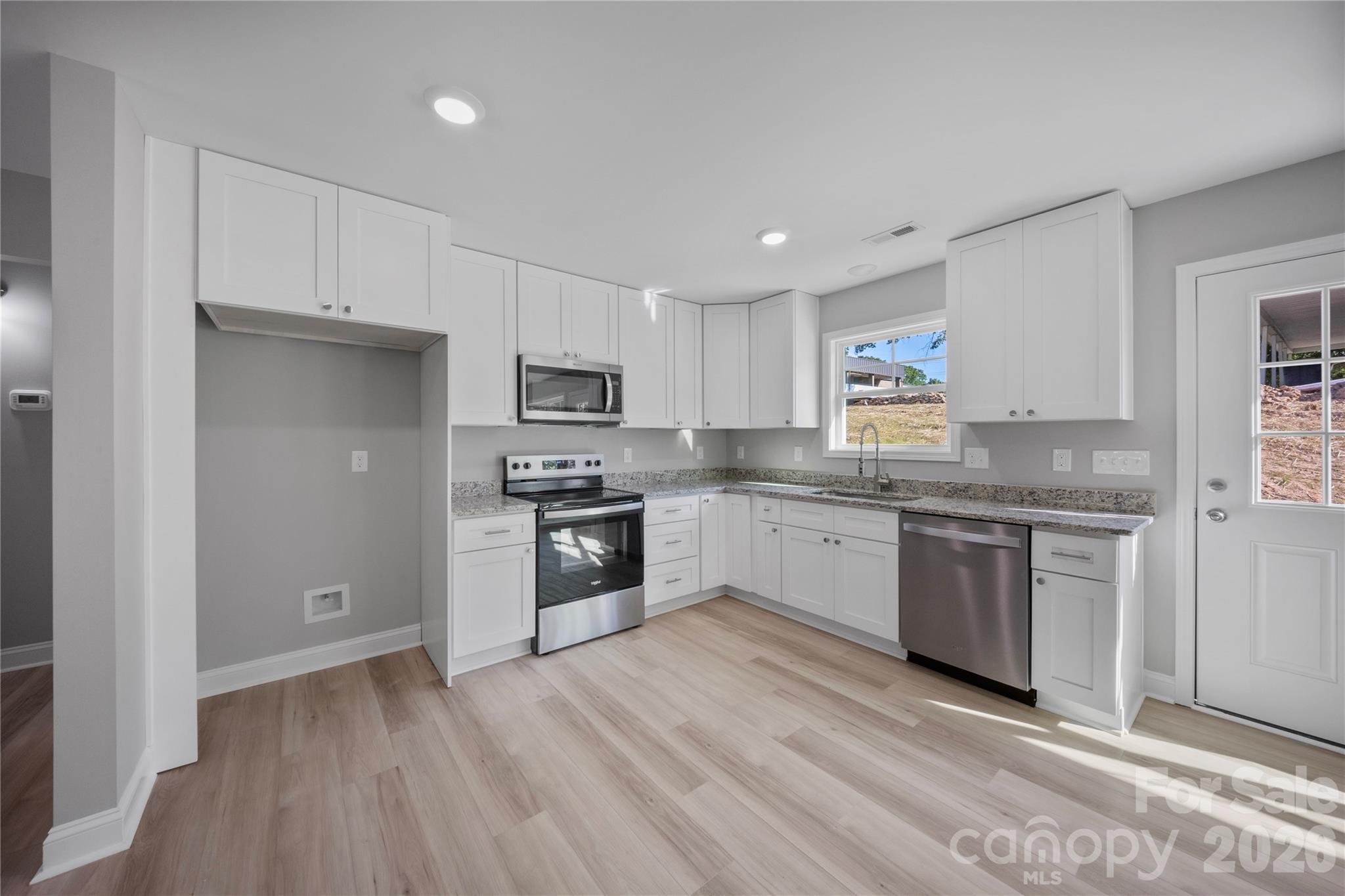 301 W 9th Street, Kannapolis, NC - photo 6 of 20