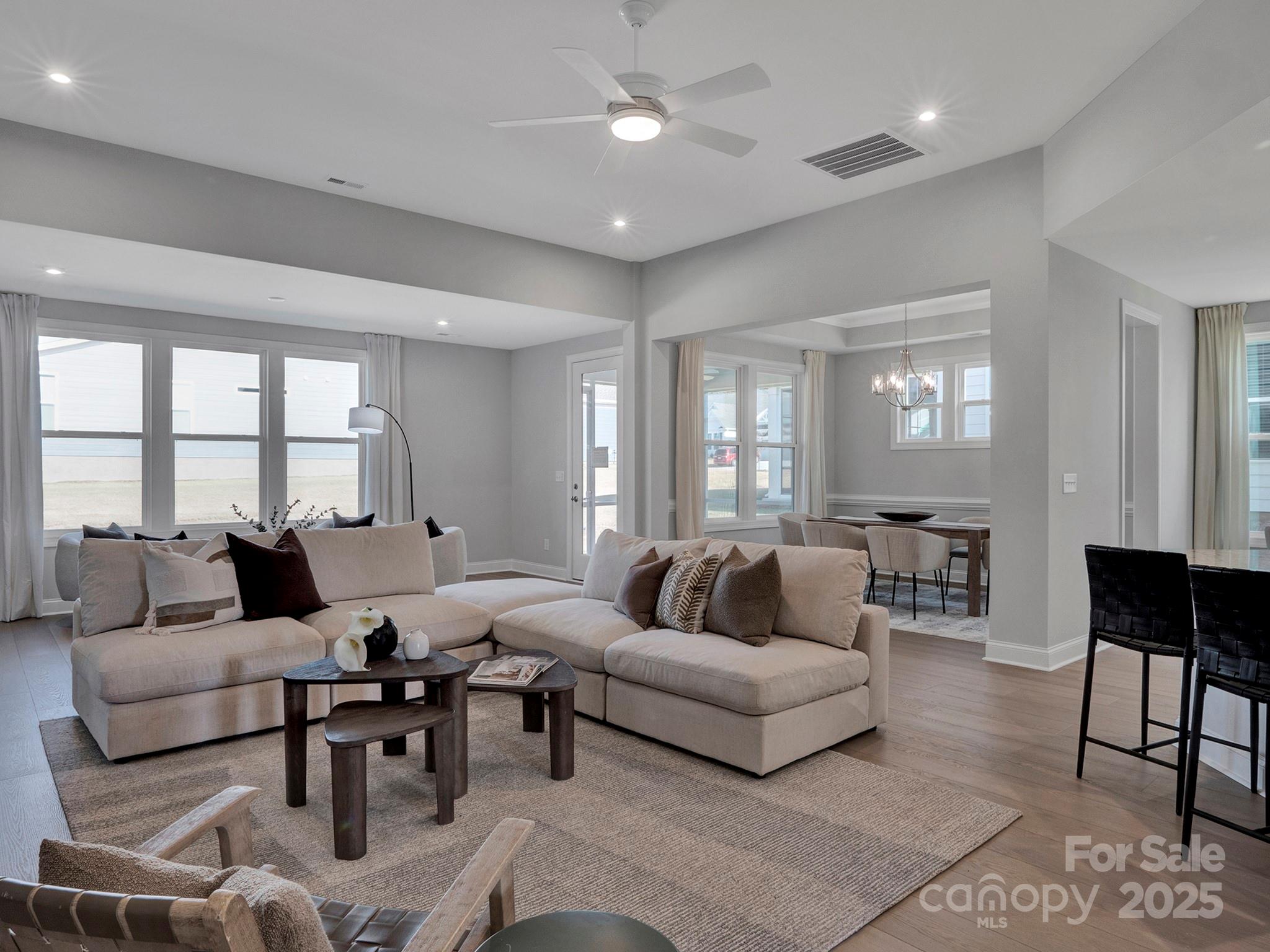 Photo 14 of 4225 Honey Locust Drive, Charlotte, NC