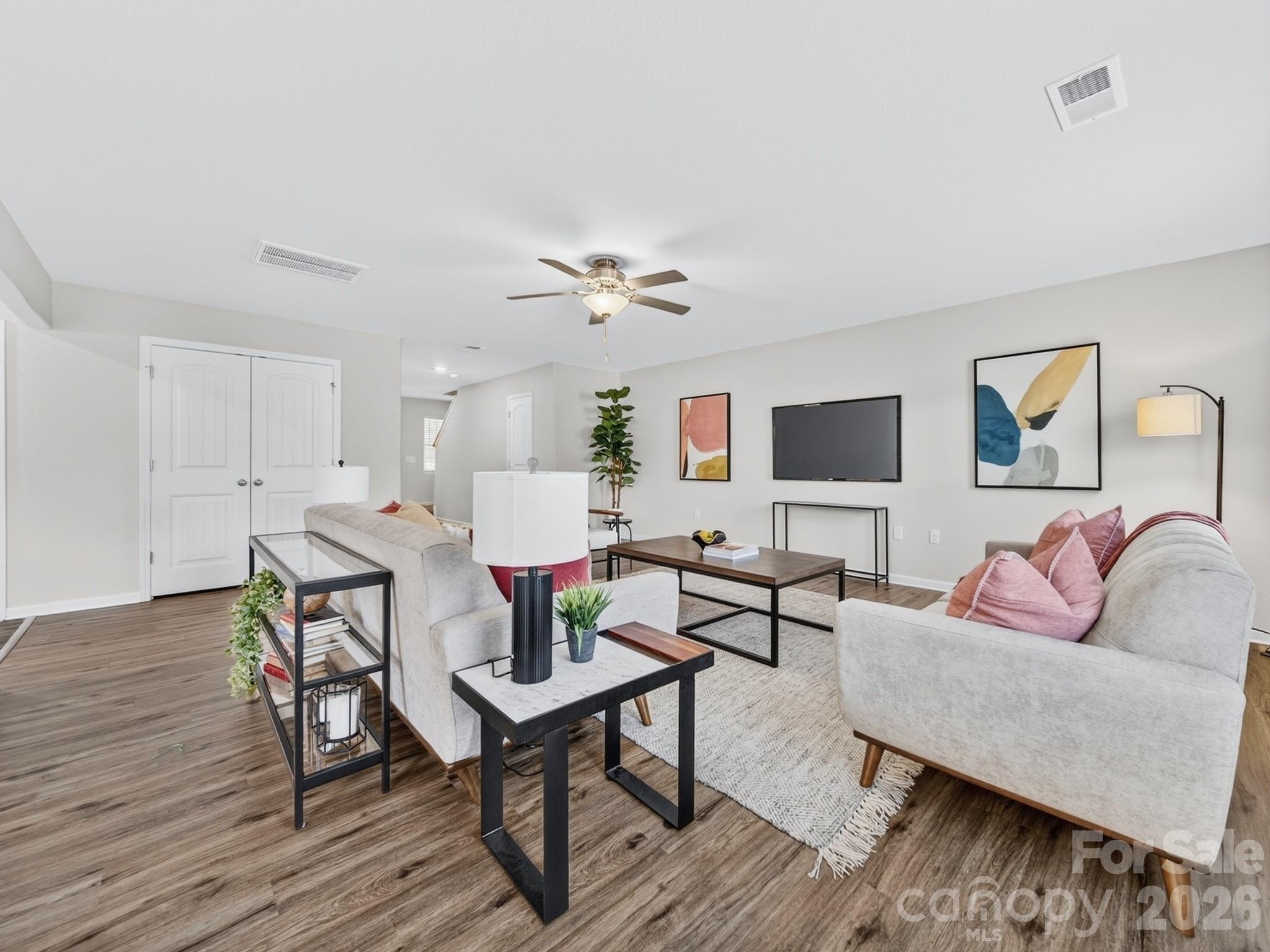 Photo 9 of 8128 Derby Woods Lane, Charlotte, NC