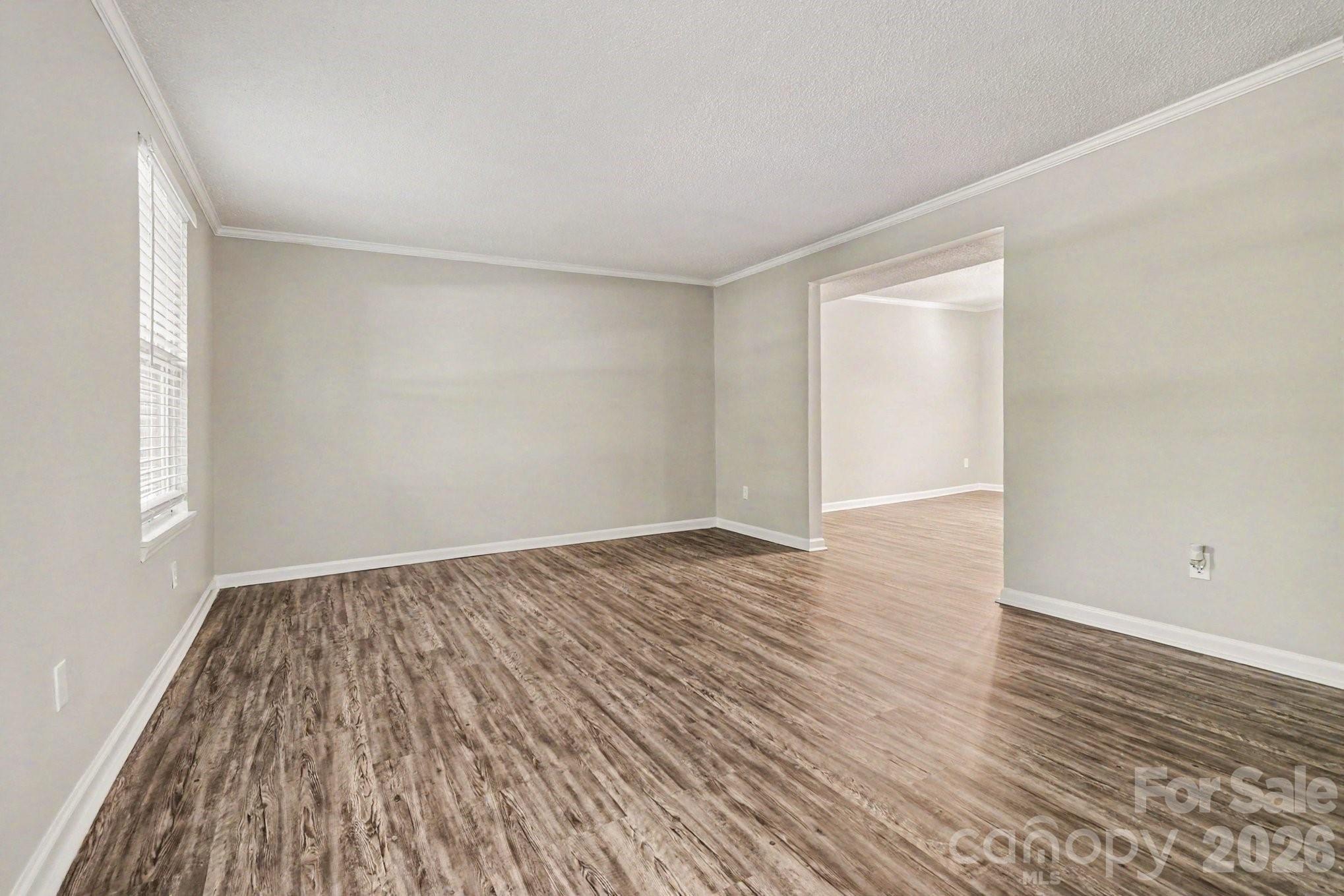 Photo 2 of 409 Vista Grande Circle, Charlotte, NC