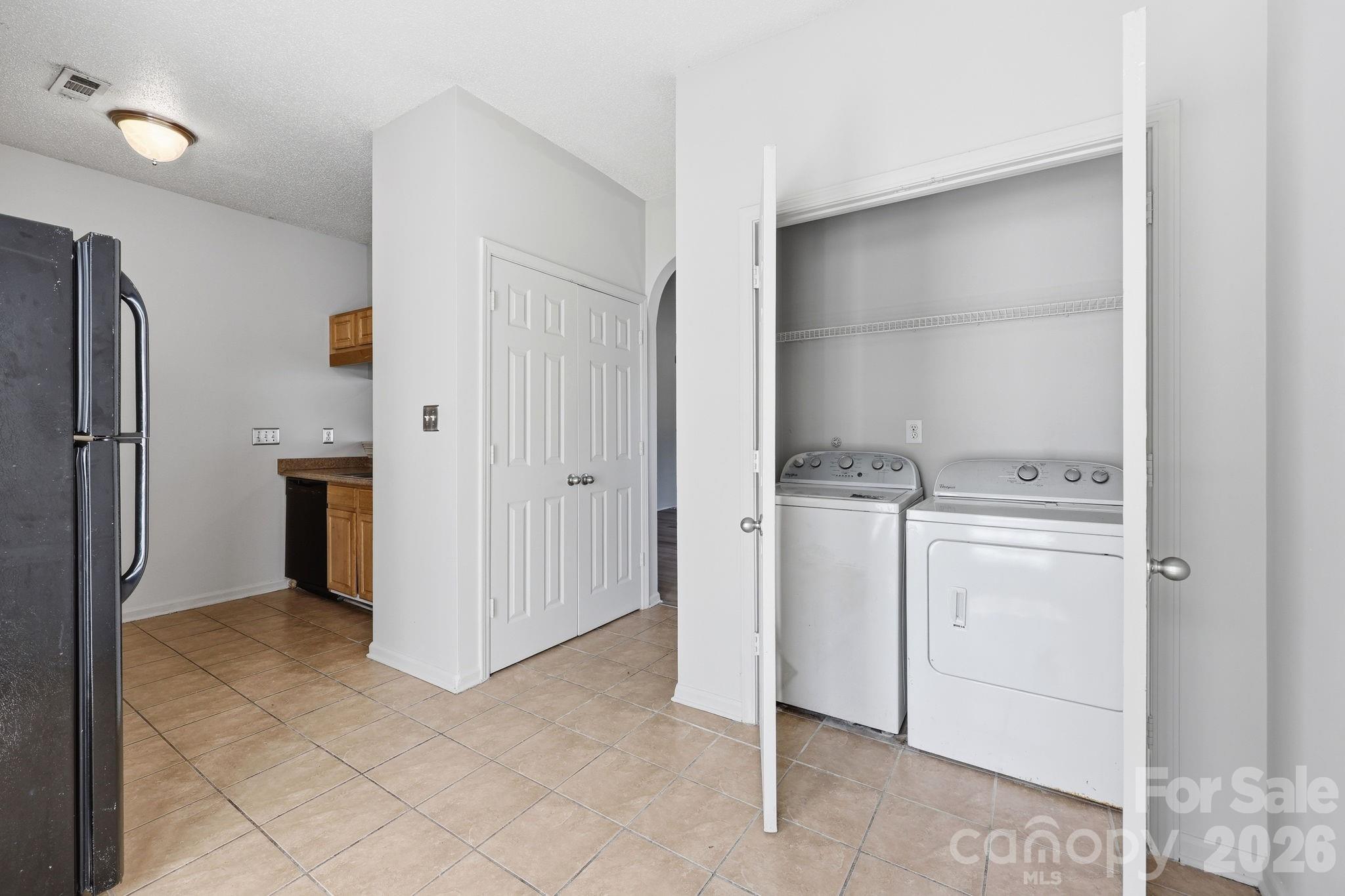 6330 Derryfield Drive, Charlotte, NC - photo 7 of 25