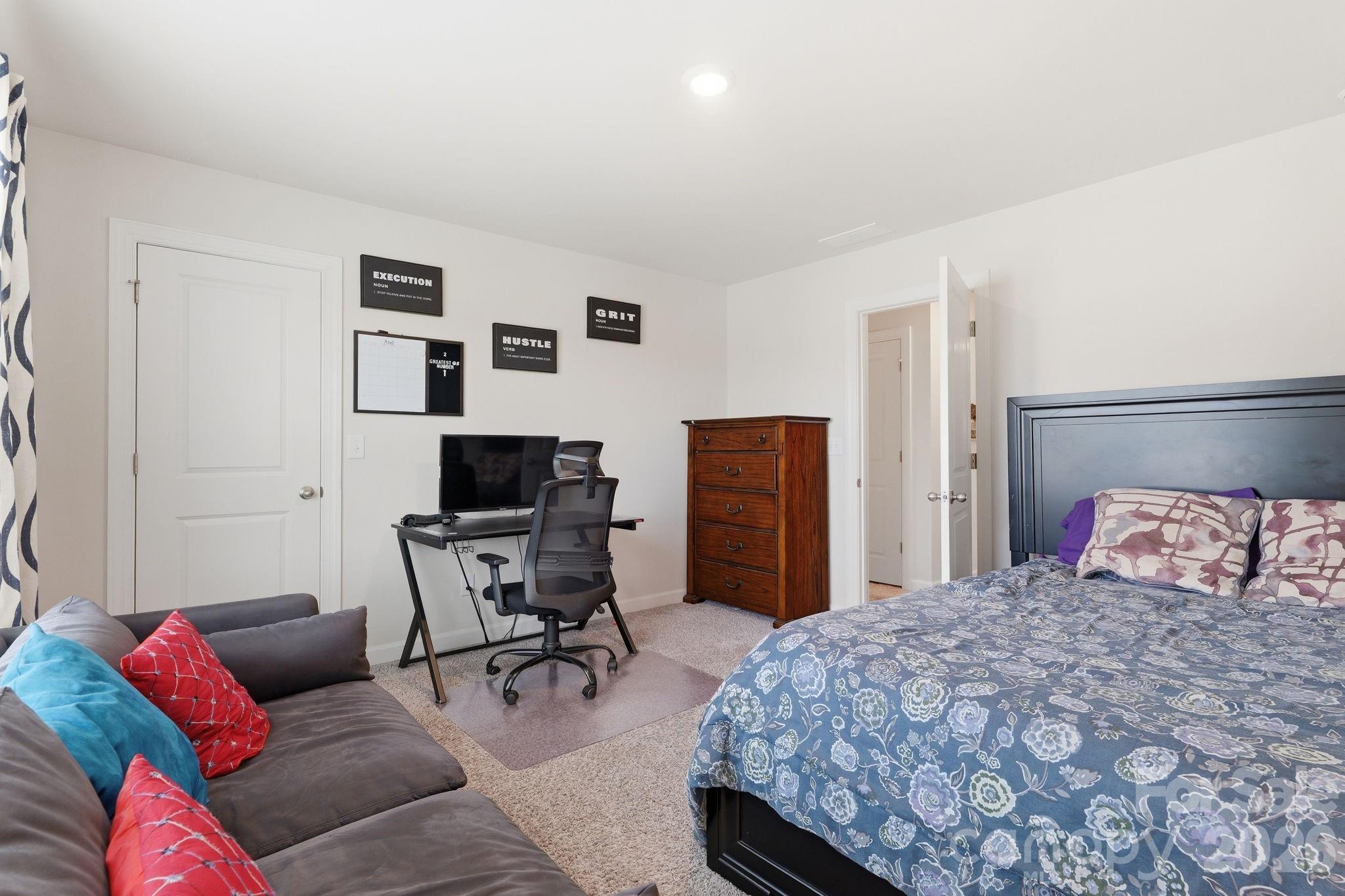 Photo 20 of 5012 Shadbush Road, Charlotte, NC