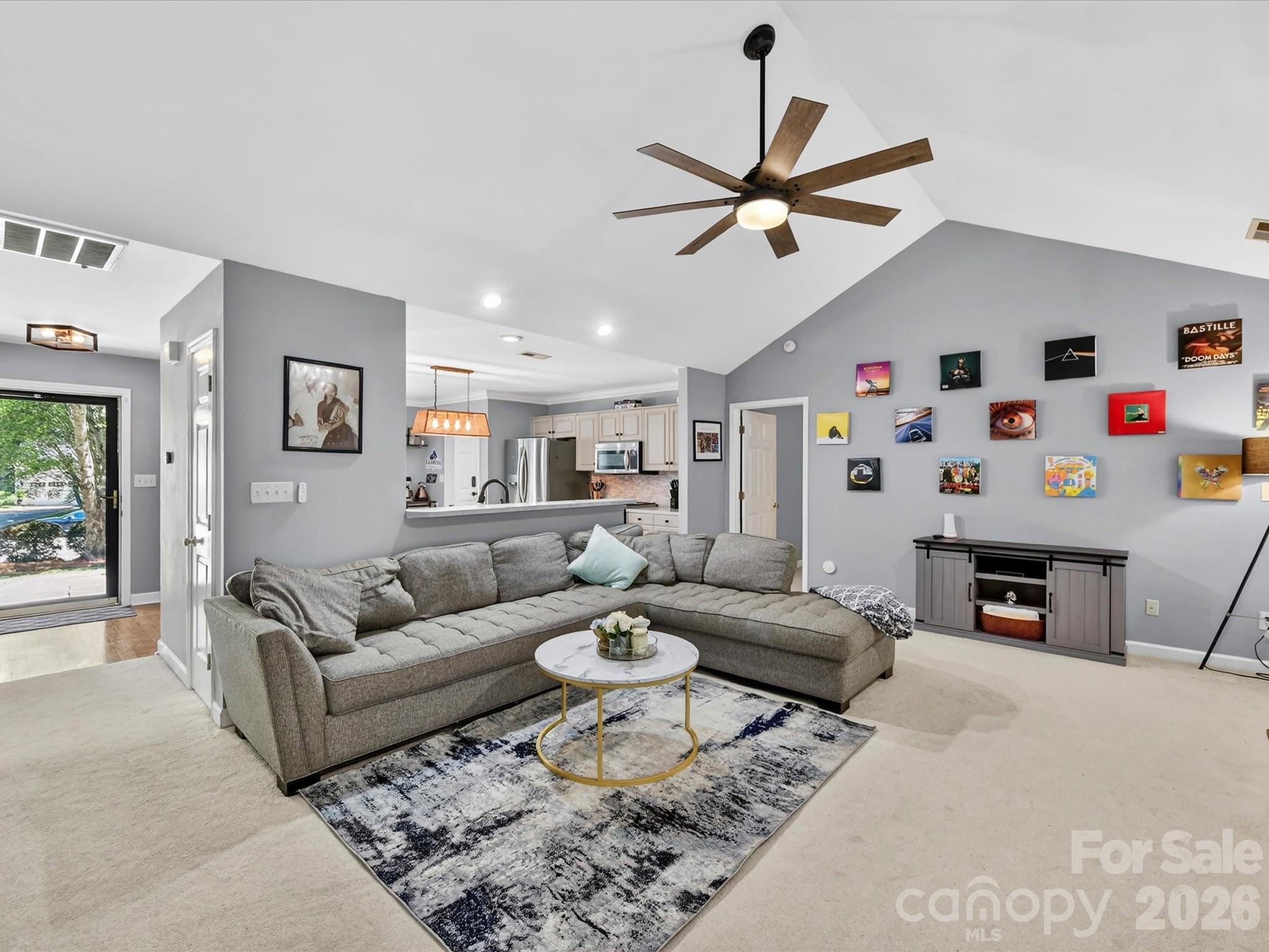 Photo 9 of 4303 Stonefield Drive, Charlotte, NC