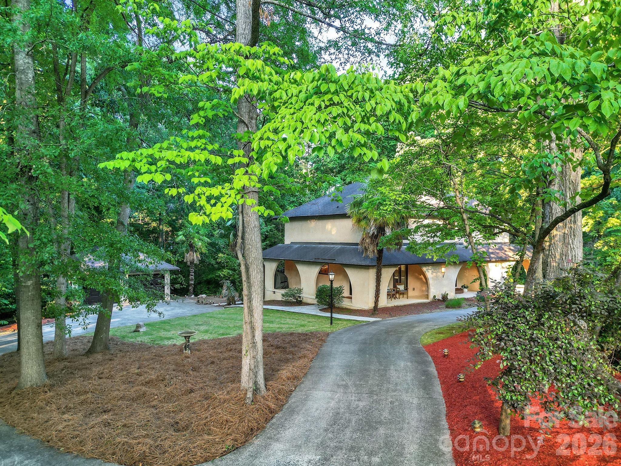 Photo 7 of 6512 Carmel Hills Drive, Charlotte, NC
