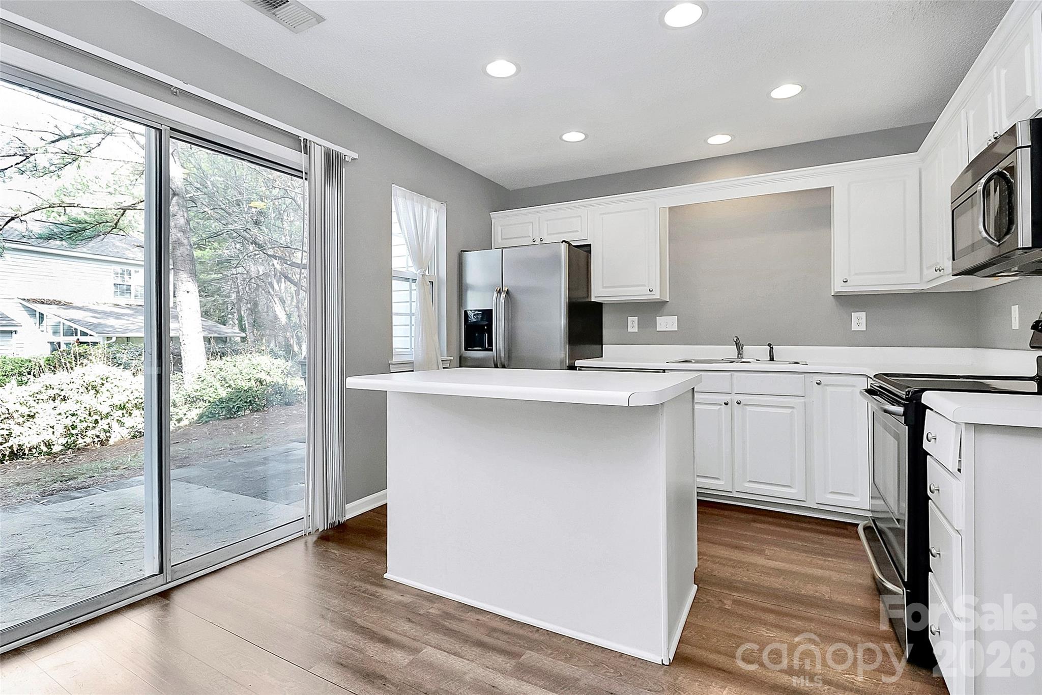 Photo 11 of 10739 Holly Ridge Boulevard, Charlotte, NC