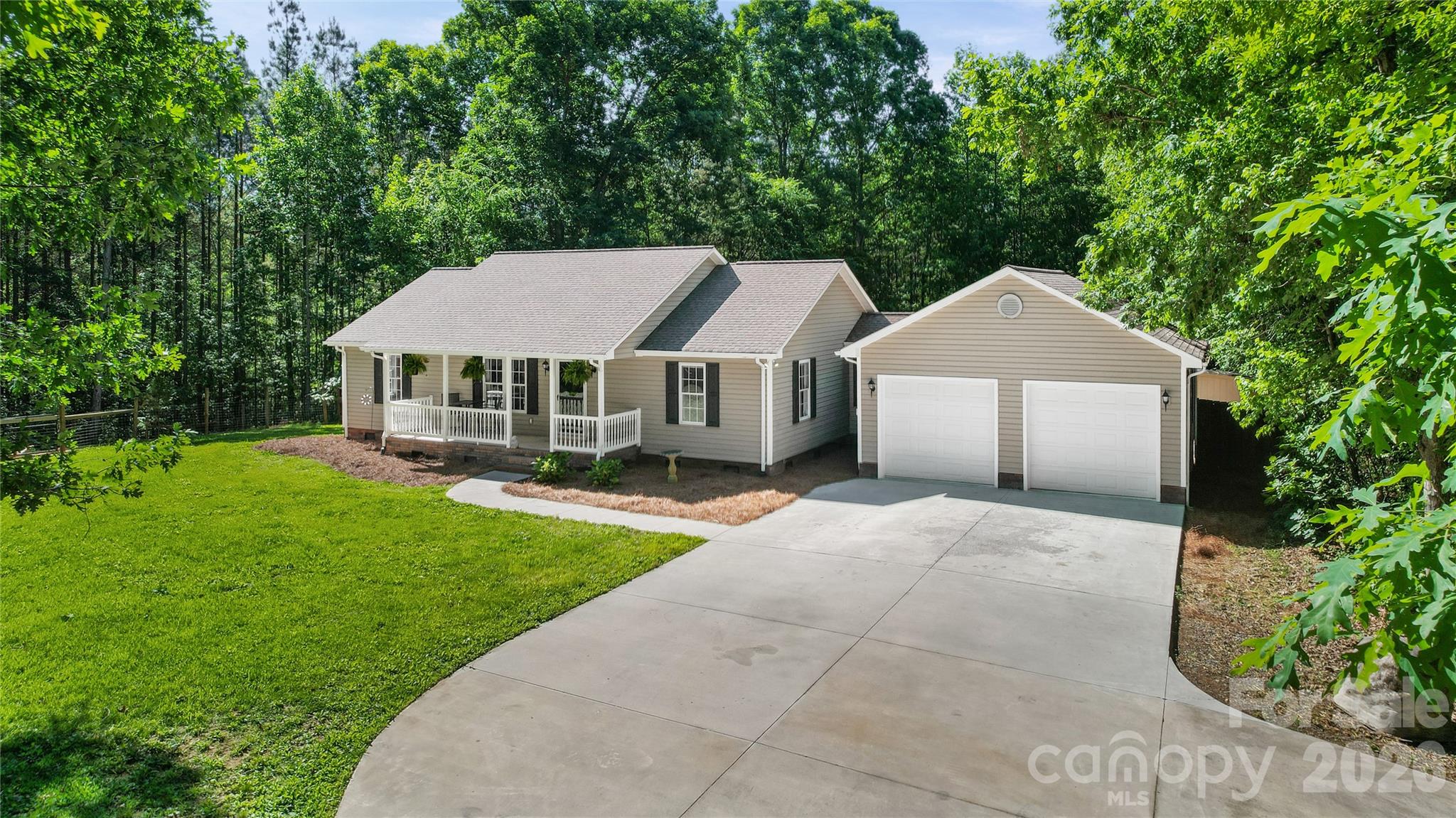 Photo 3 of 39328 Holly Ridge Road, New London, NC