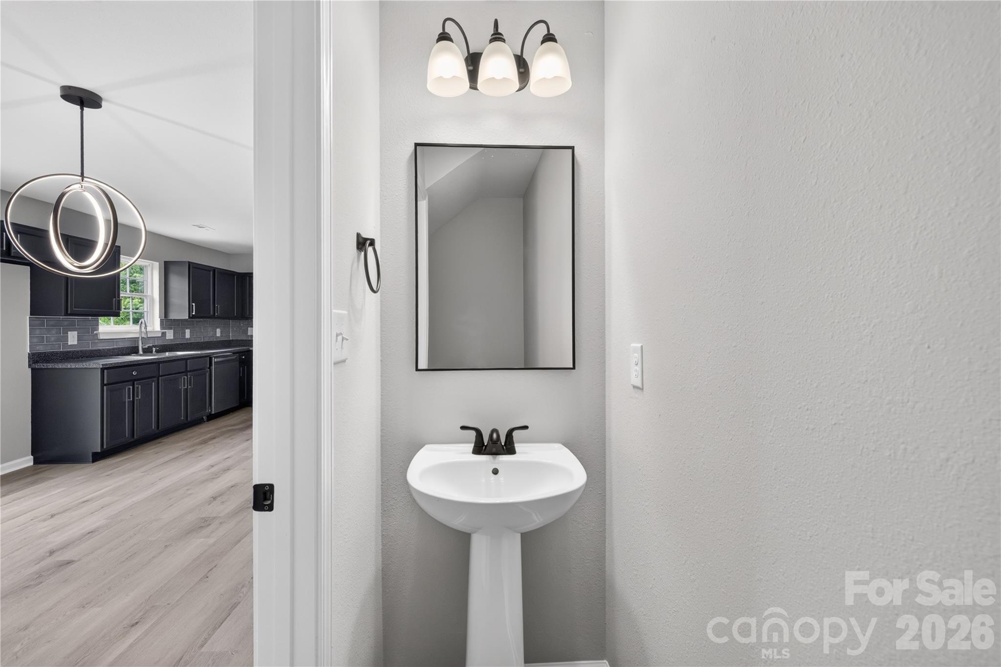 Photo 14 of 6029 Waterloo Drive, Charlotte, NC