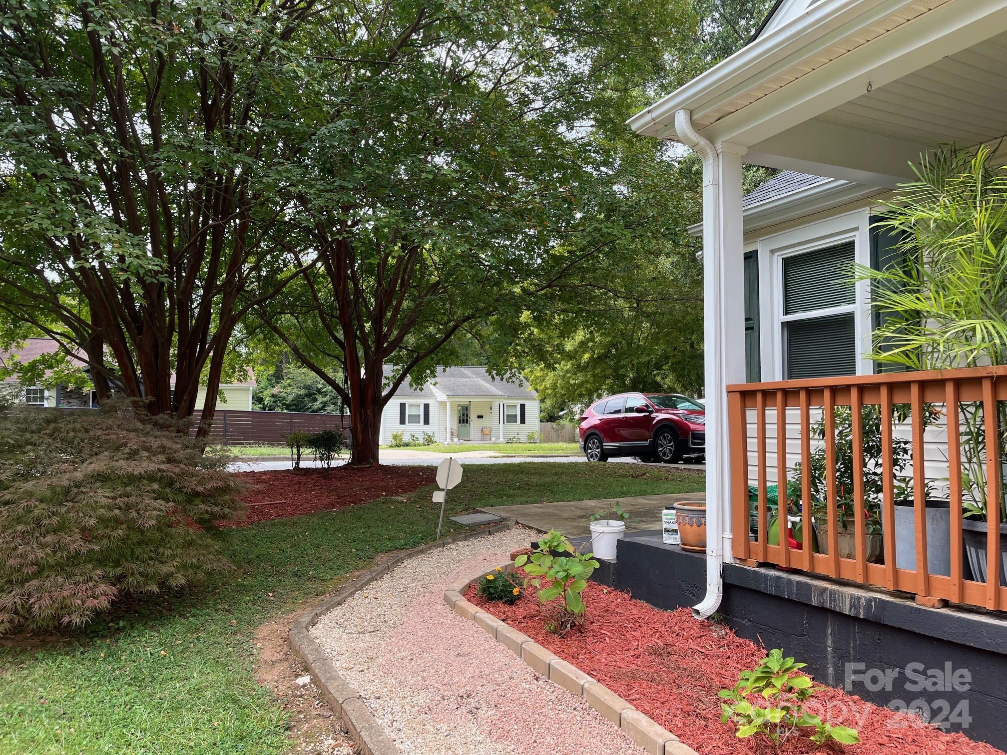 Photo 3 of 3329 Draper Avenue, Charlotte, NC