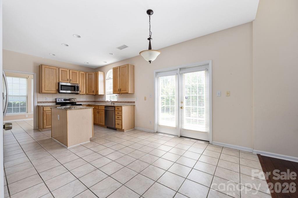 9512 Autumn Applause Drive, Charlotte, NC - photo 17 of 49