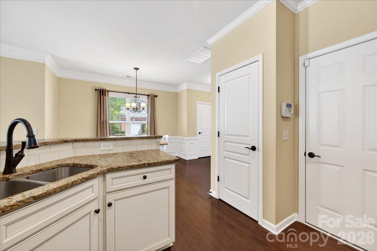 6453 Silver Star Lane, Charlotte, NC - photo 13 of 49