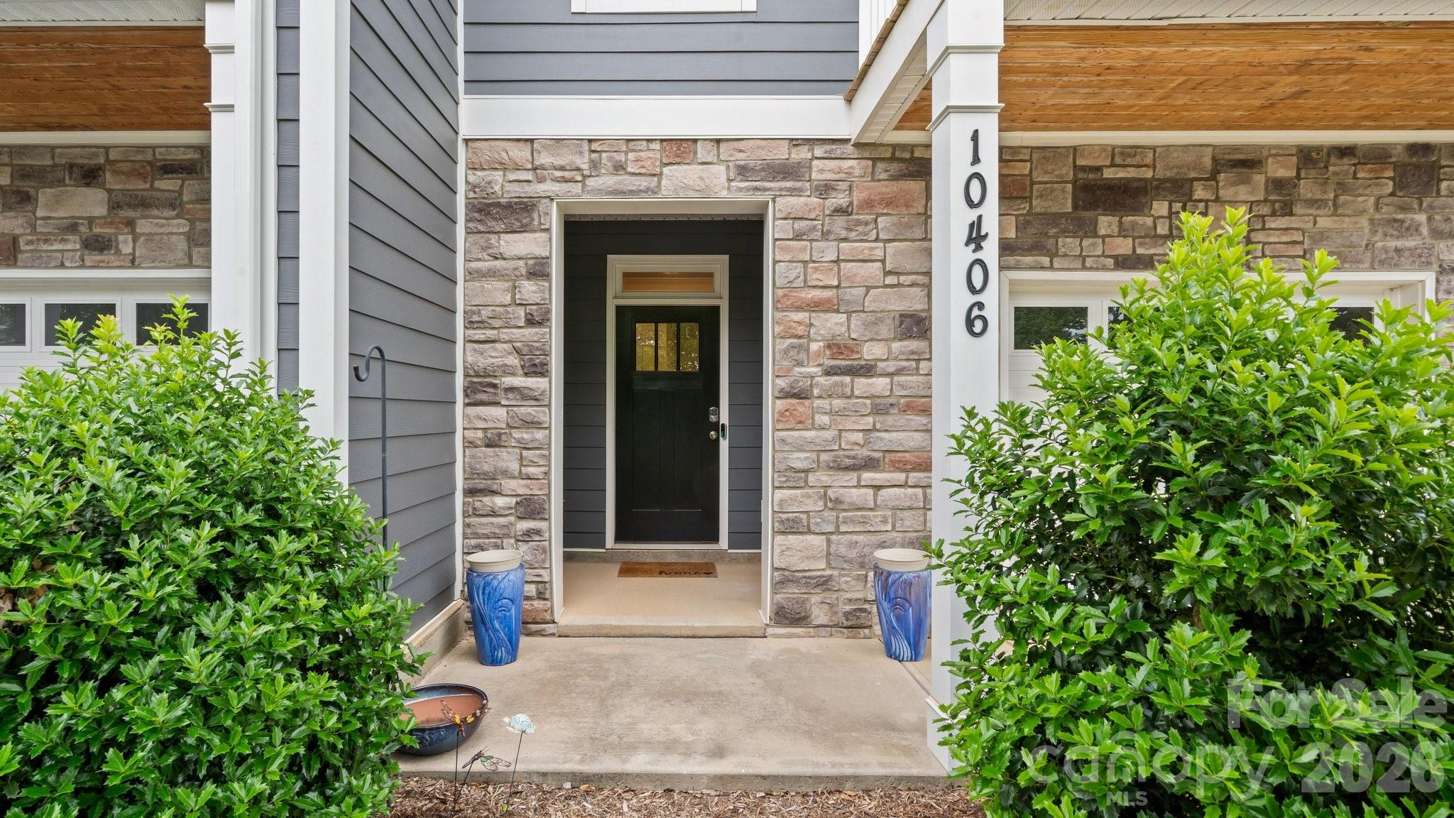 10406 Glenmere Creek Circle, Charlotte, NC - photo 6 of 49