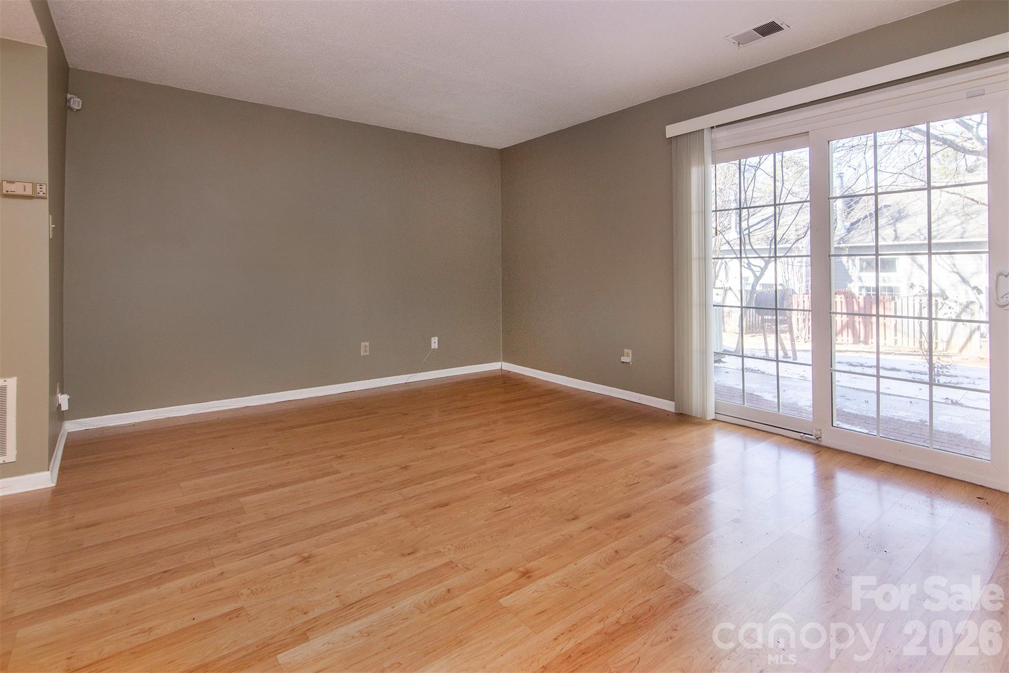 Photo 5 of 6116 Heath Ridge CourtH, Charlotte, NC